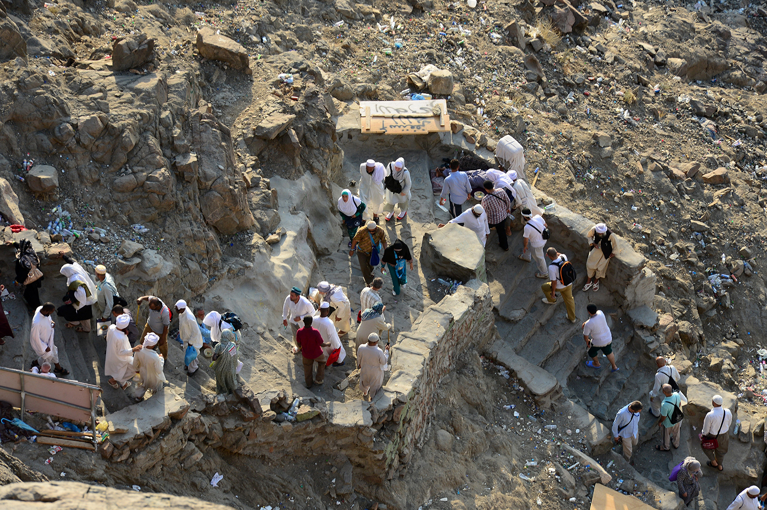2 million Muslims in Mecca for Hajj