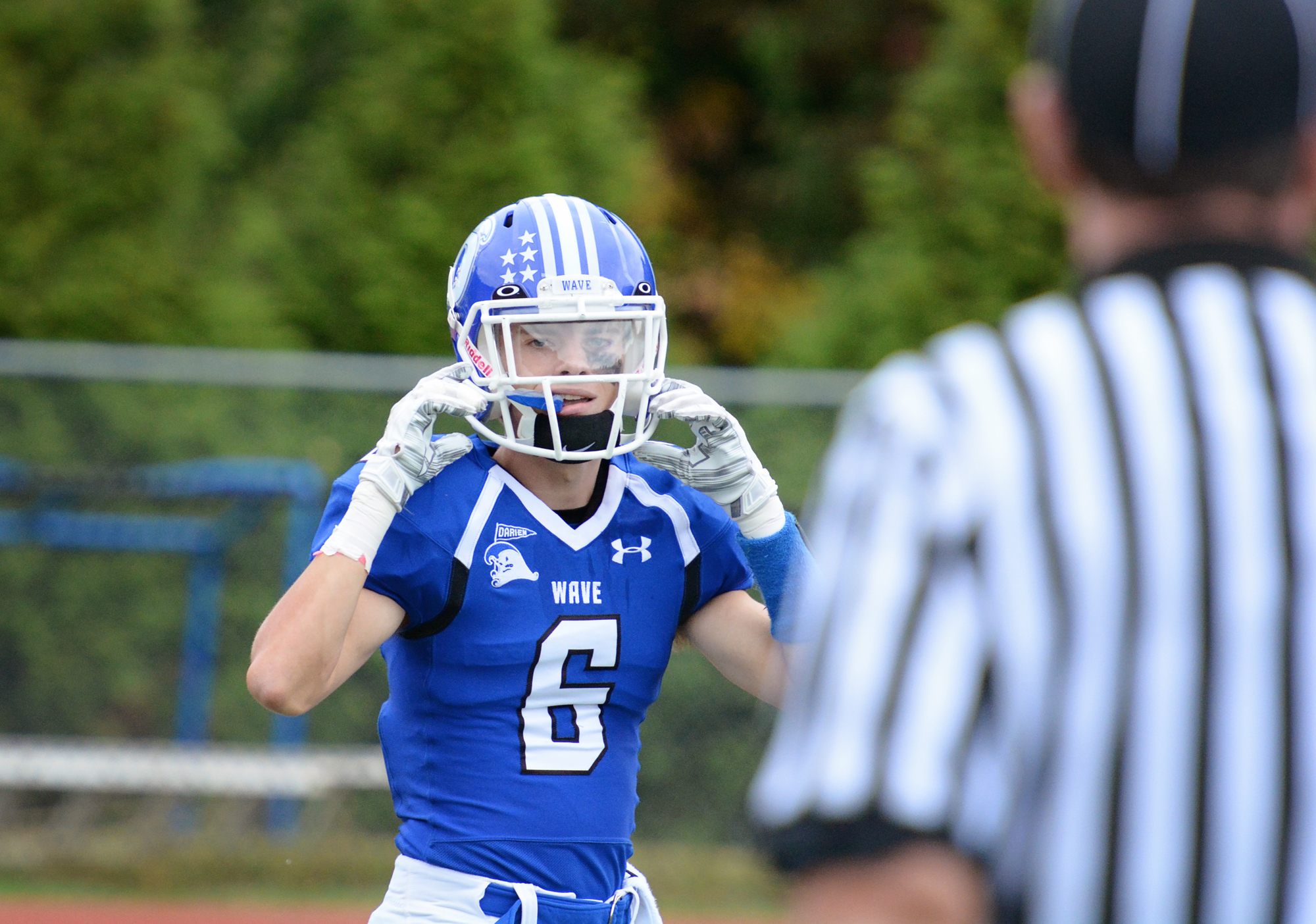 Darien rallies from big deficit to beat St. Joseph