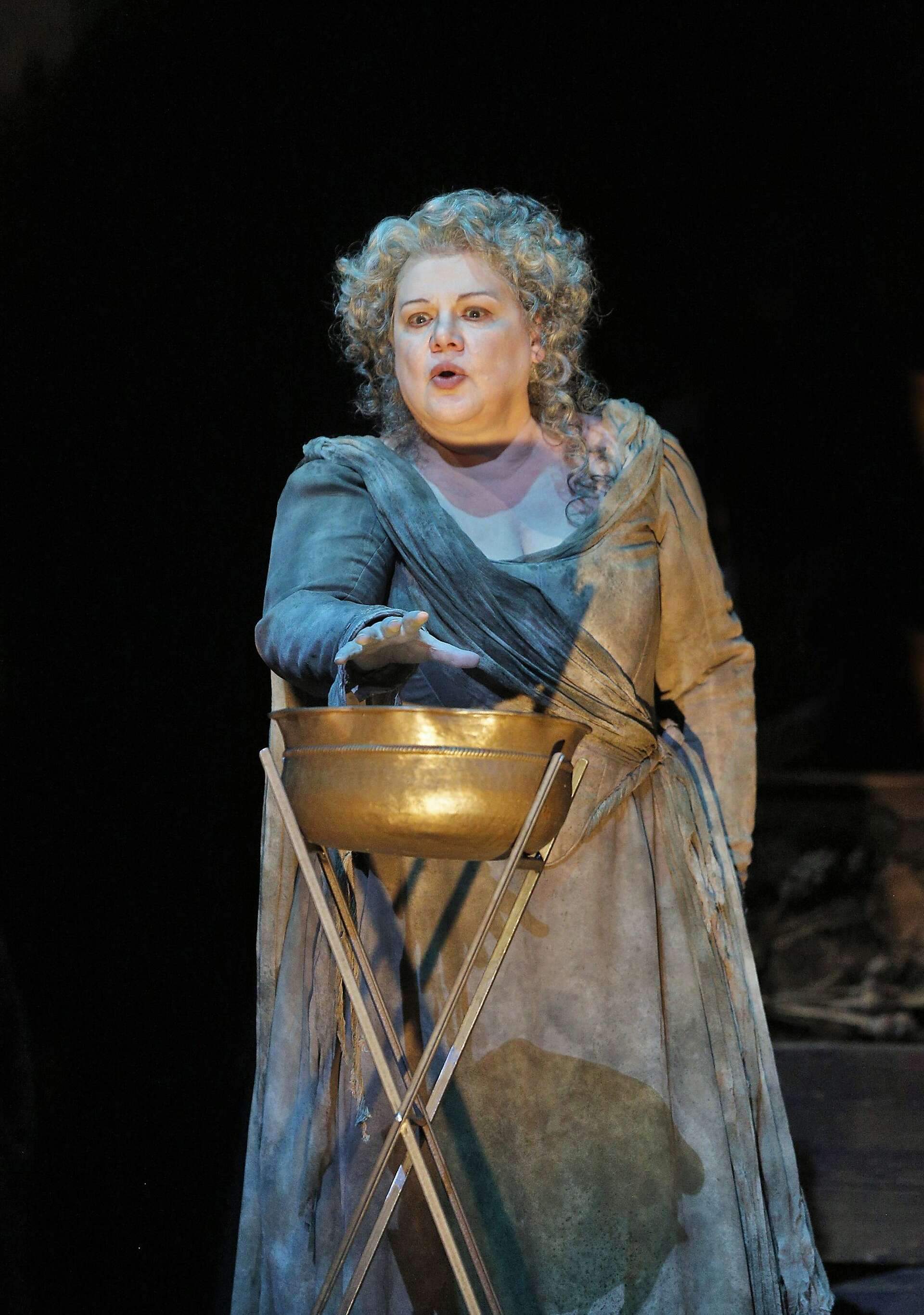 Opera review: Female singers lift S.F. Opera’s 'Ballo’
