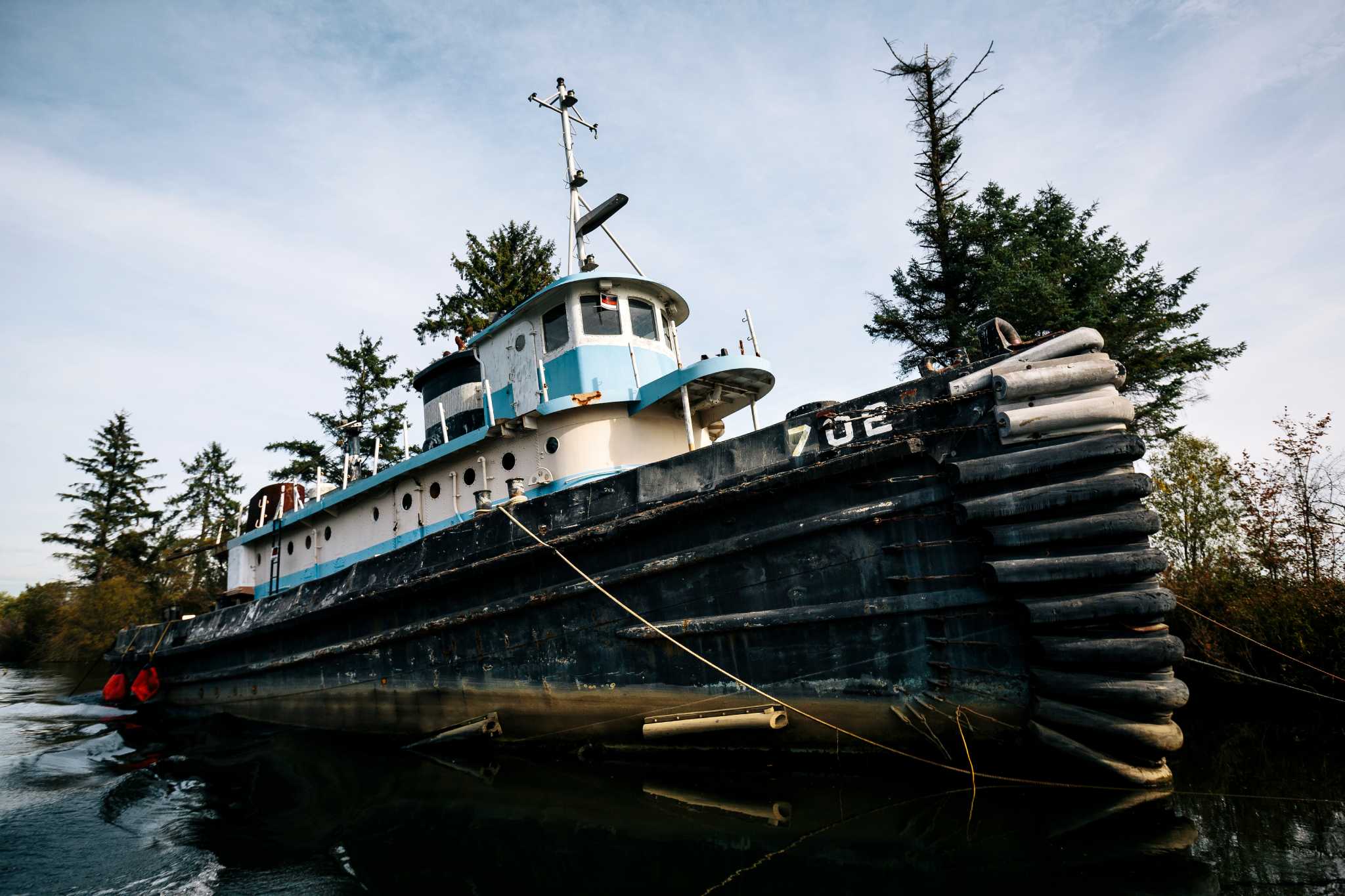 Everett's boat graveyard, Steamboat Slough
