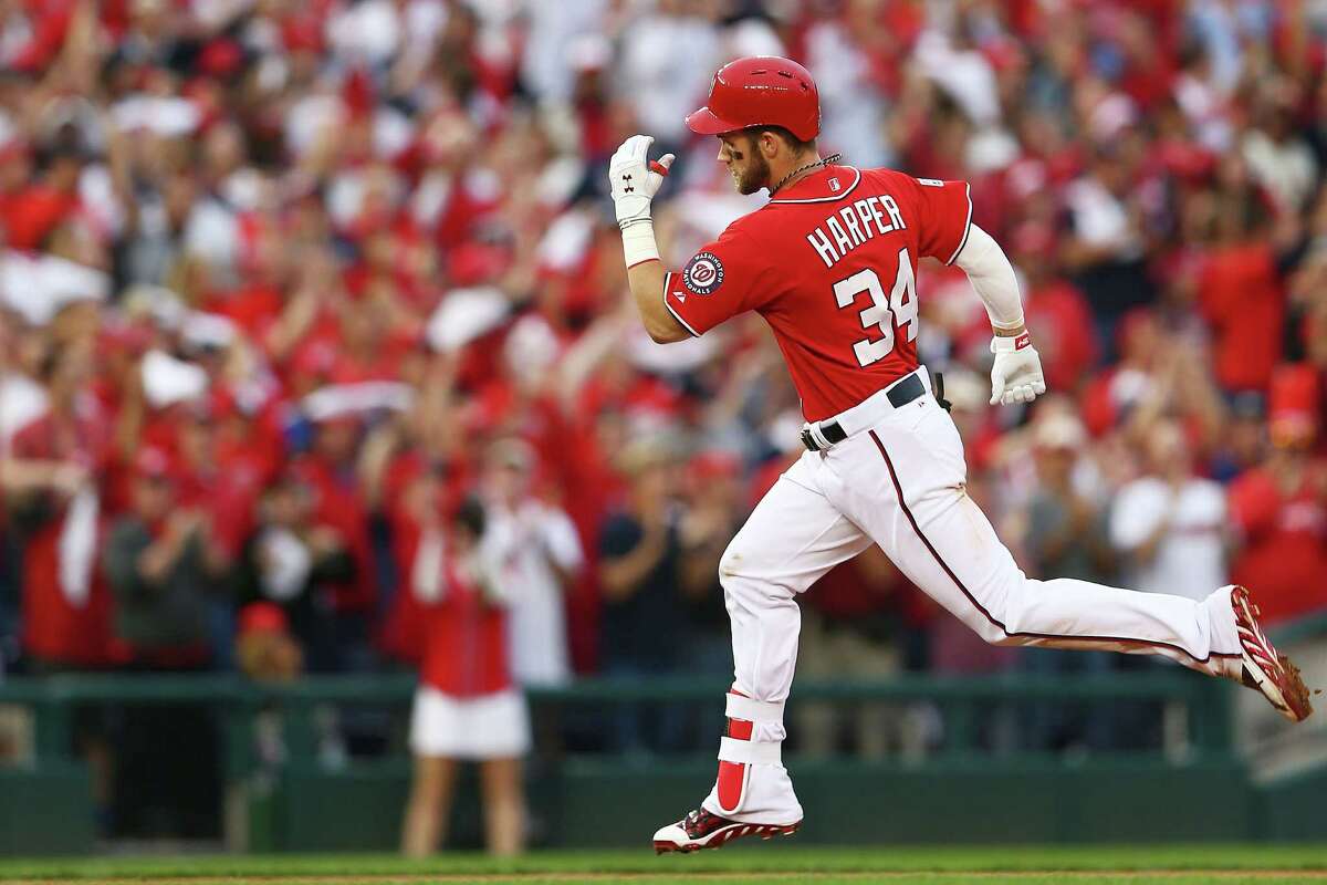Giants’ familiar formula carries day in Game 1