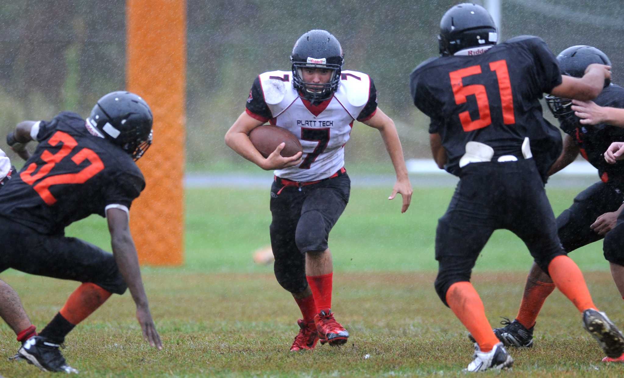Cotto, Raffington lead Bullard-Havens football past Platt Tech