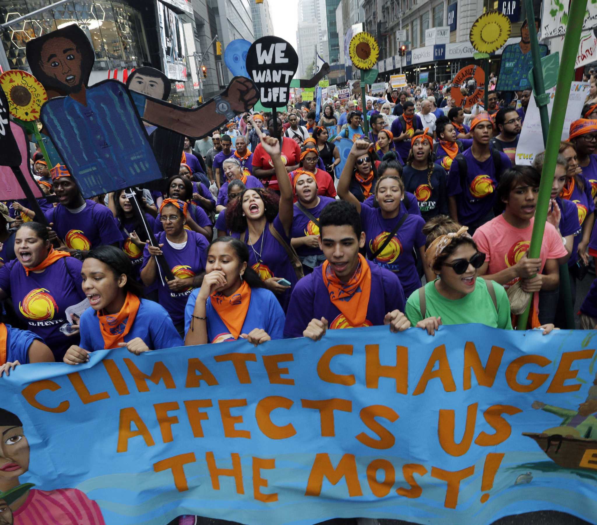 Poll: Americans worry — can government protect us?