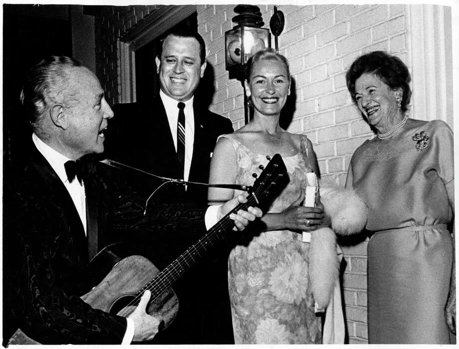 Reading 'Blood and Money' on the kibbutz - Houston Chronicle