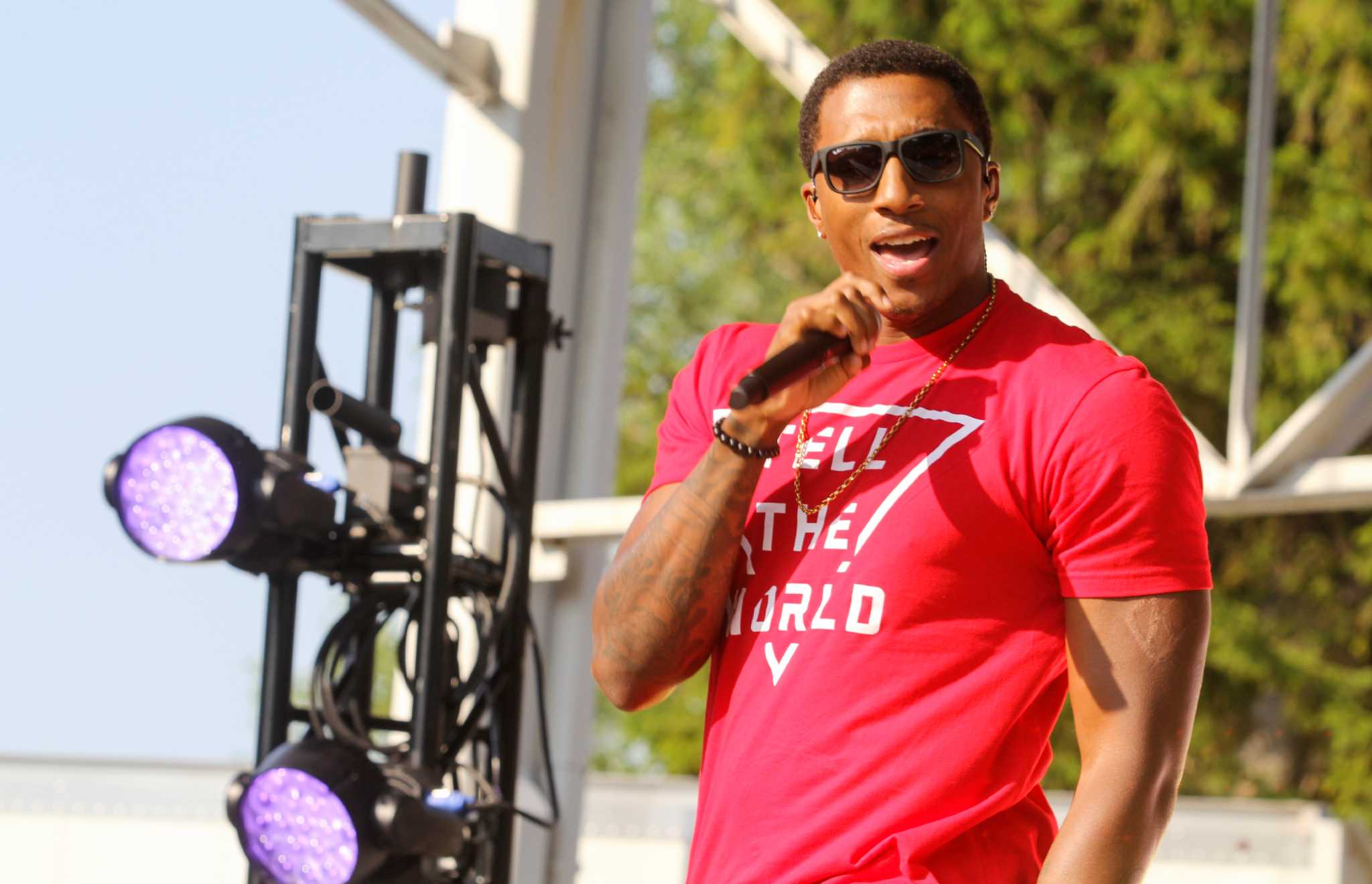 Rapper Lecrae doesn’t want to be limited by Christian label