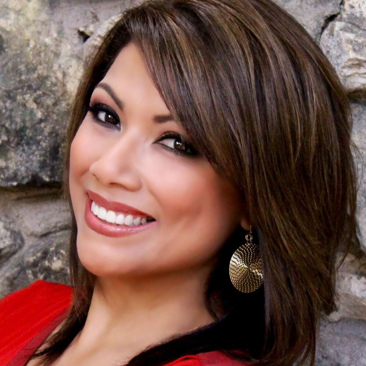 Shared anchors latest step at WOAI/KABB