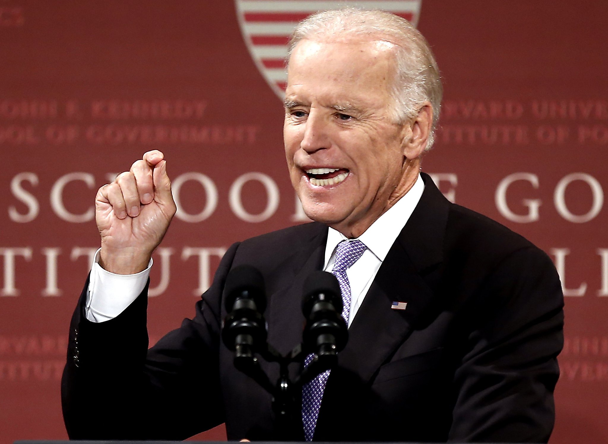 Van in Biden motorcade hit SFPD motorcycle