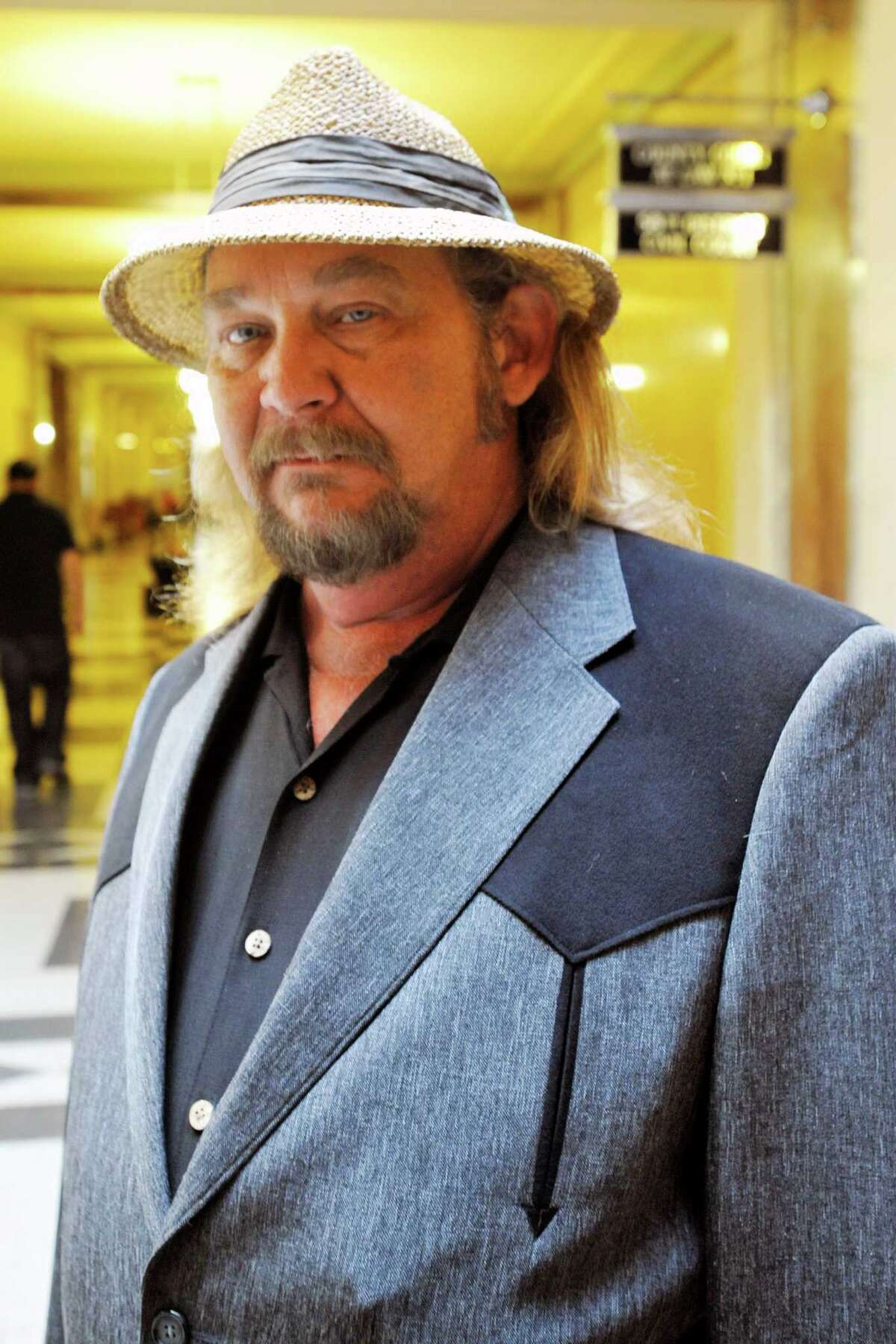 Starvin Marvin's closes