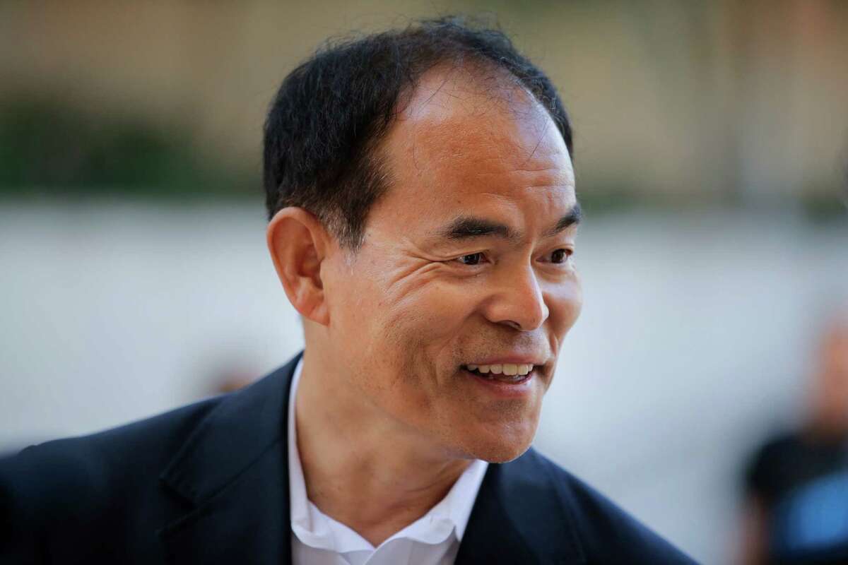 Trio share Nobel Prize for blue LED