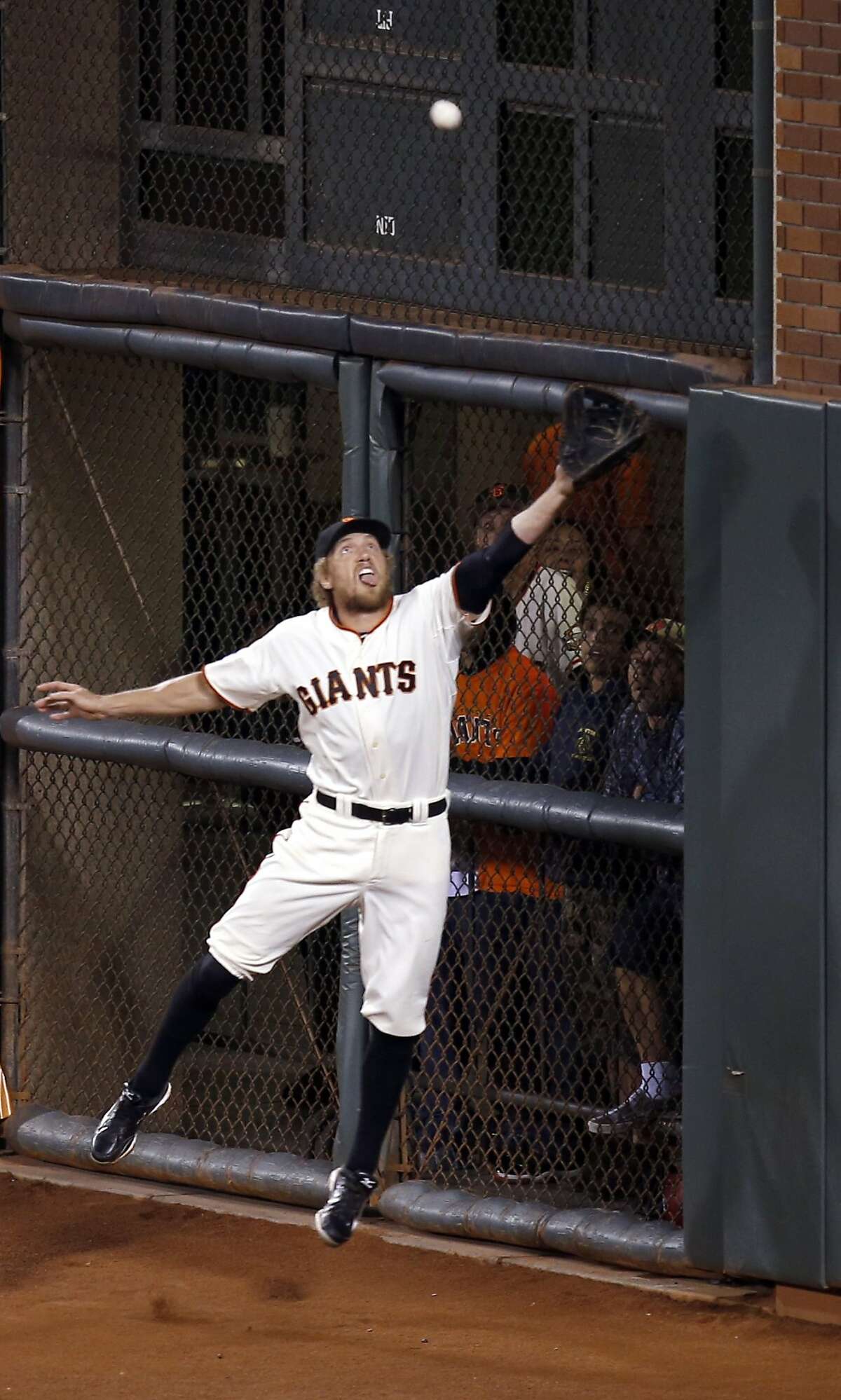 Giants edge Nationals 3-2 to win series, advance to NLCS