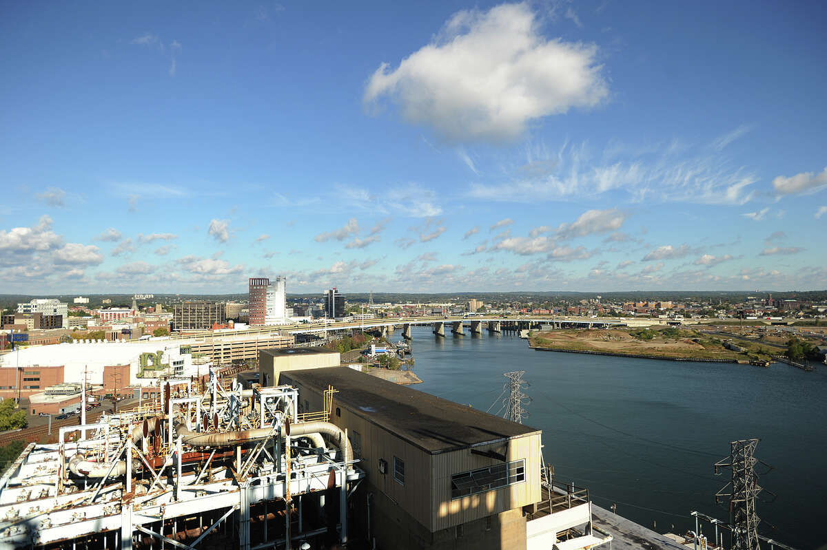 Bridgeport's coal plant in for the long run