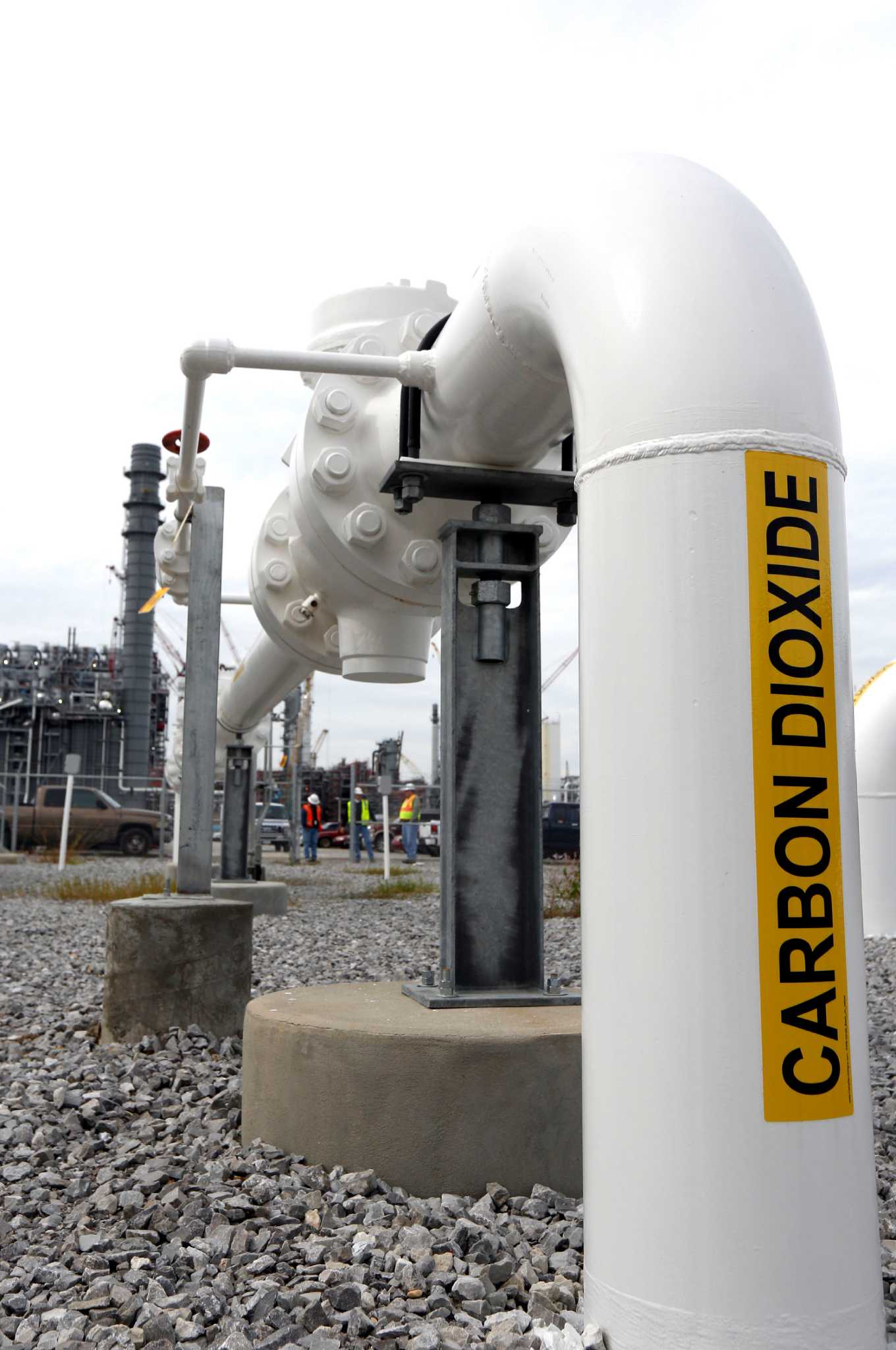 C02 startup hopes to squeeze more oil from old wells