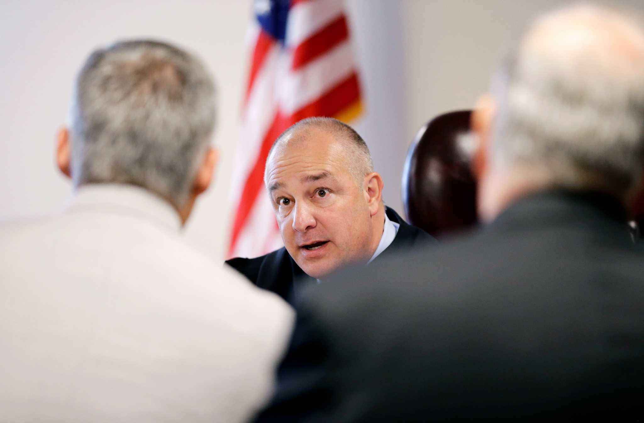 Peterson attorney opposes motion to recuse judge
