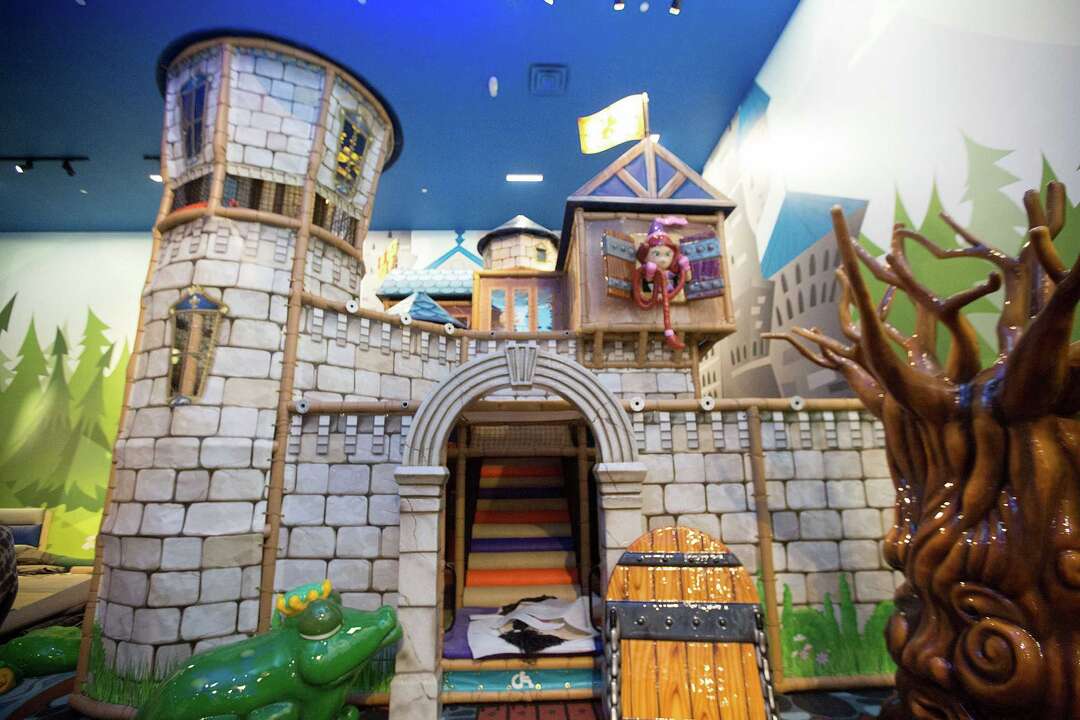 Houston kids to frolic at world's largest mall playground