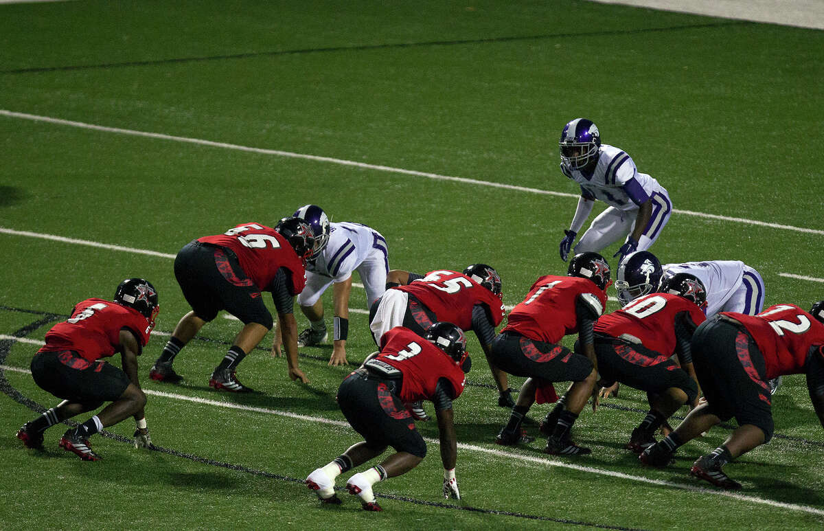 Angleton rallies past Terry in District 24-5A opener