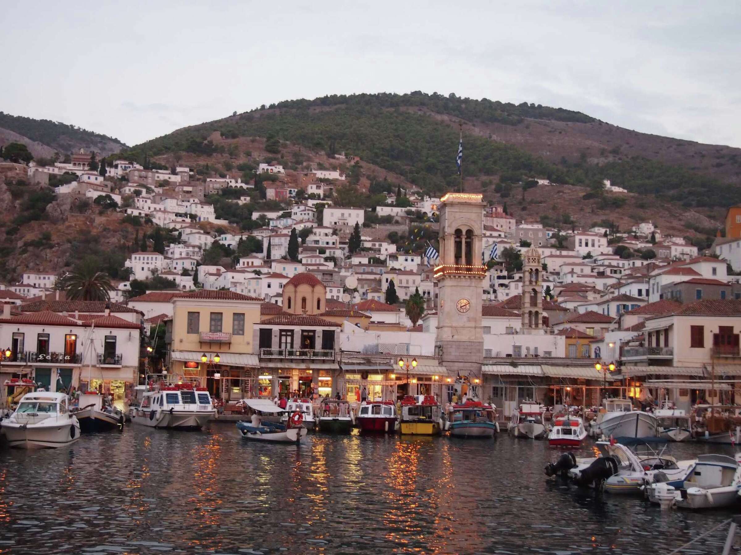 Relaxation rules sailing around Greece's Peloponnese Peninsula