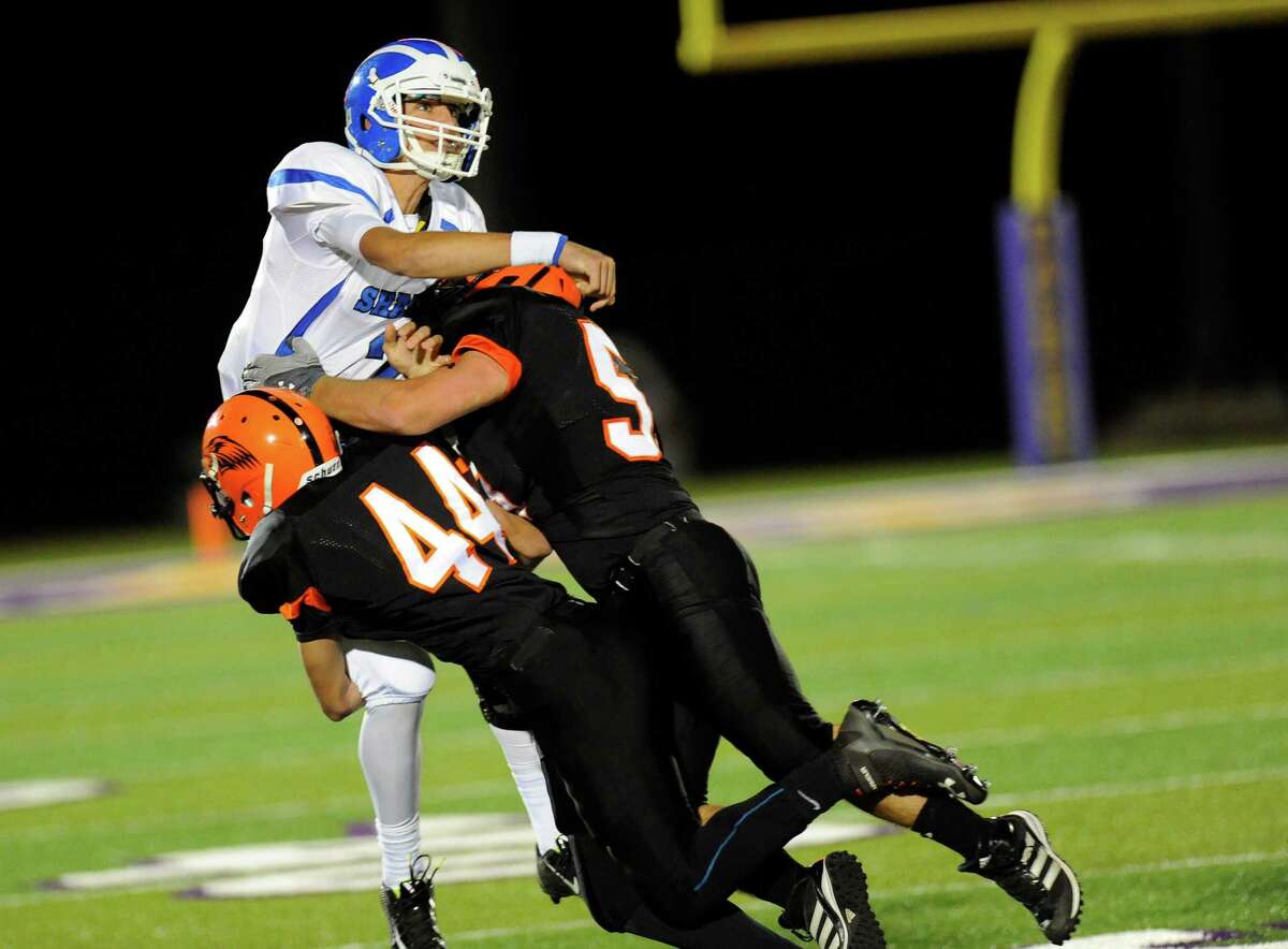 Shaker football pulls away from Bethlehem