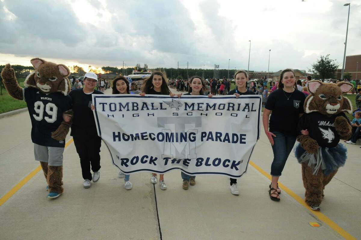 Tomball Memorial High seniors mark milestone
