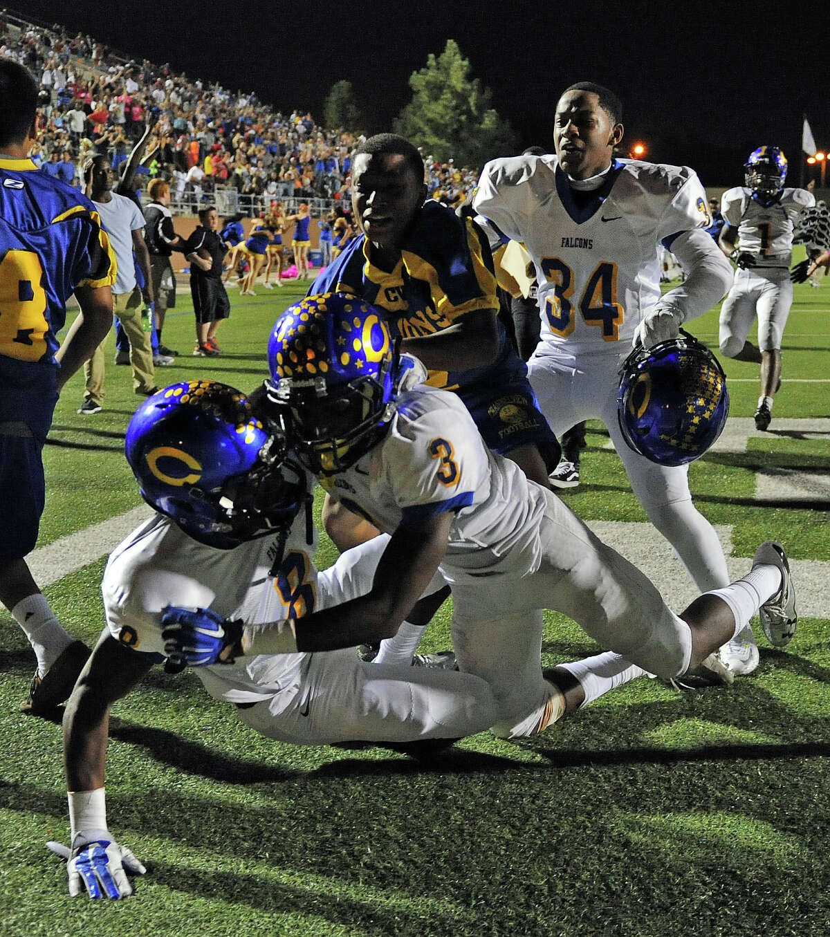 Last-second Hail Mary lifts Channelview past North Shore