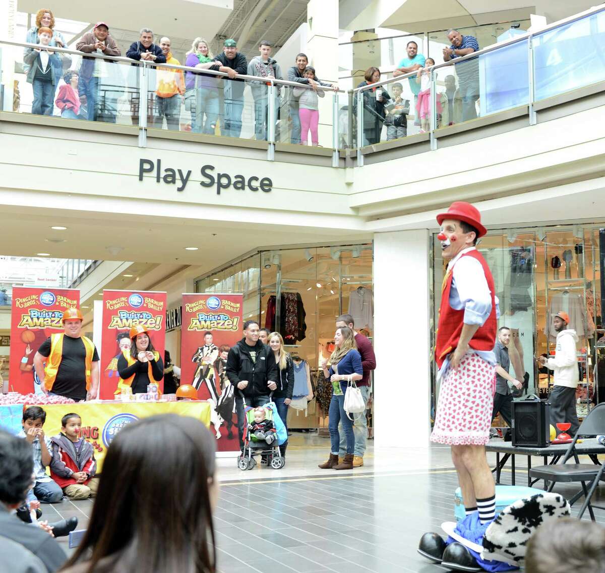 Circus clowns at mall