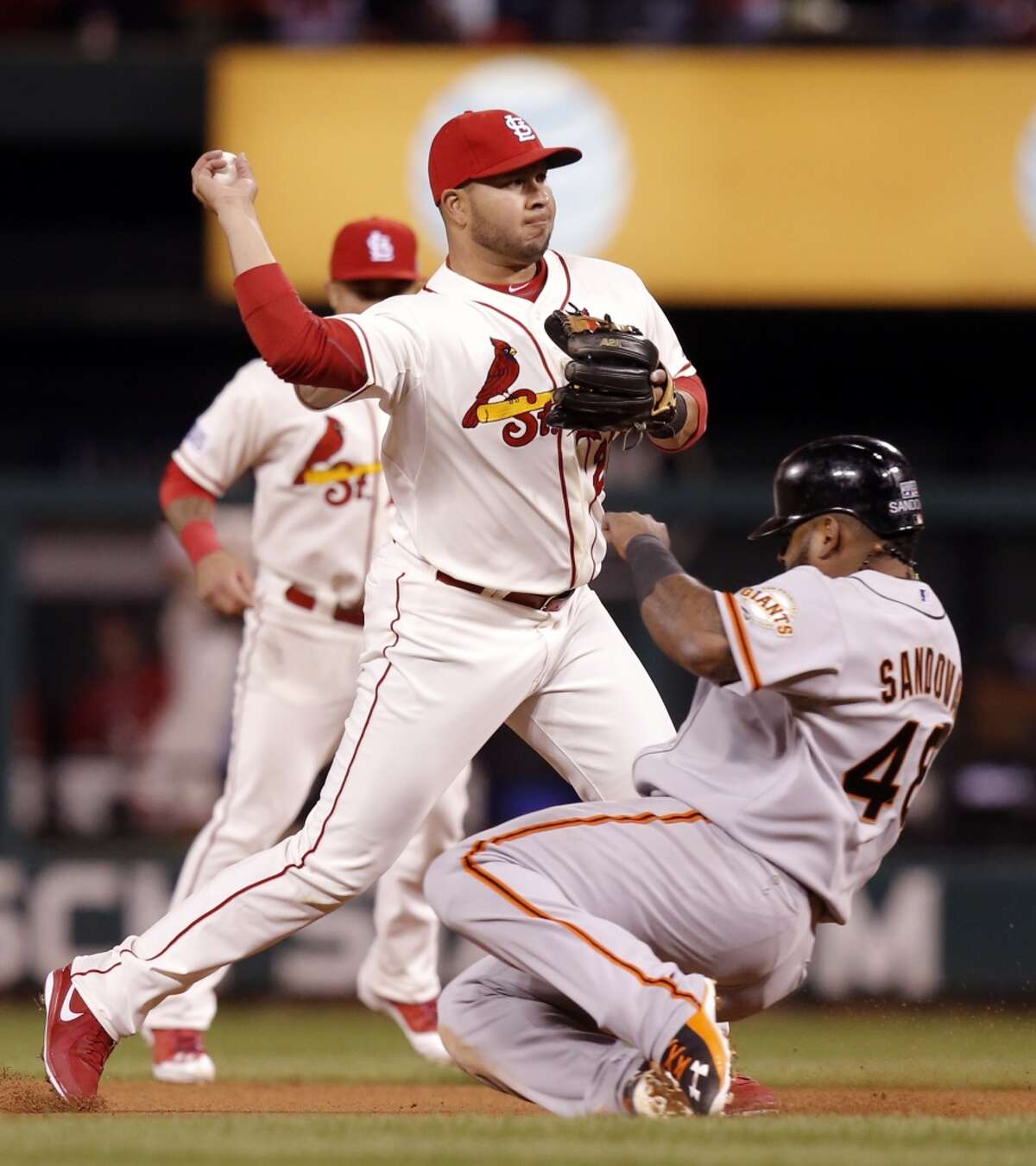 Full-contact play at 1st adds to Bumgarner’s legend