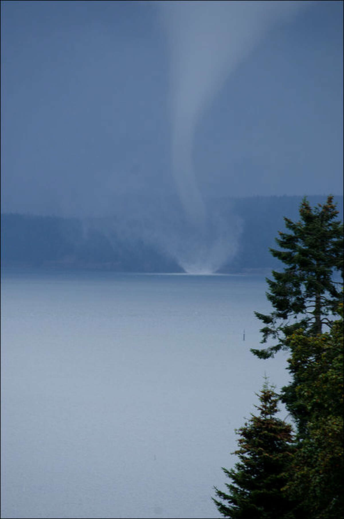 Waterspout triggers rare tornado warning in Pierce County
