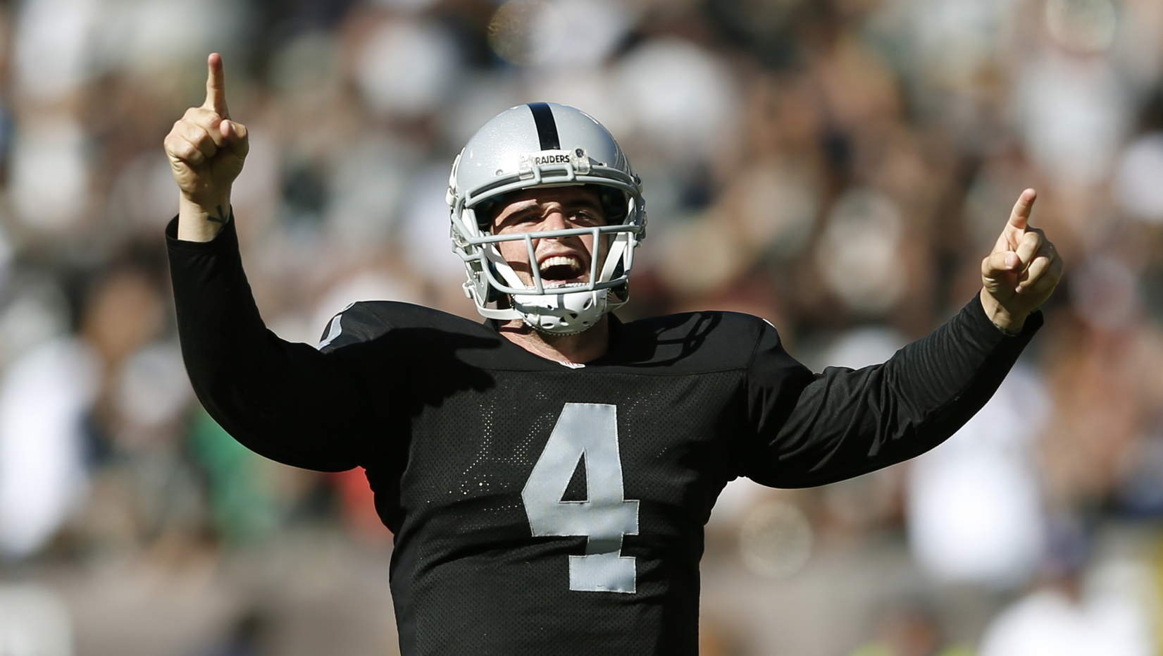 Raiders keep it simple, see encouraging signs
