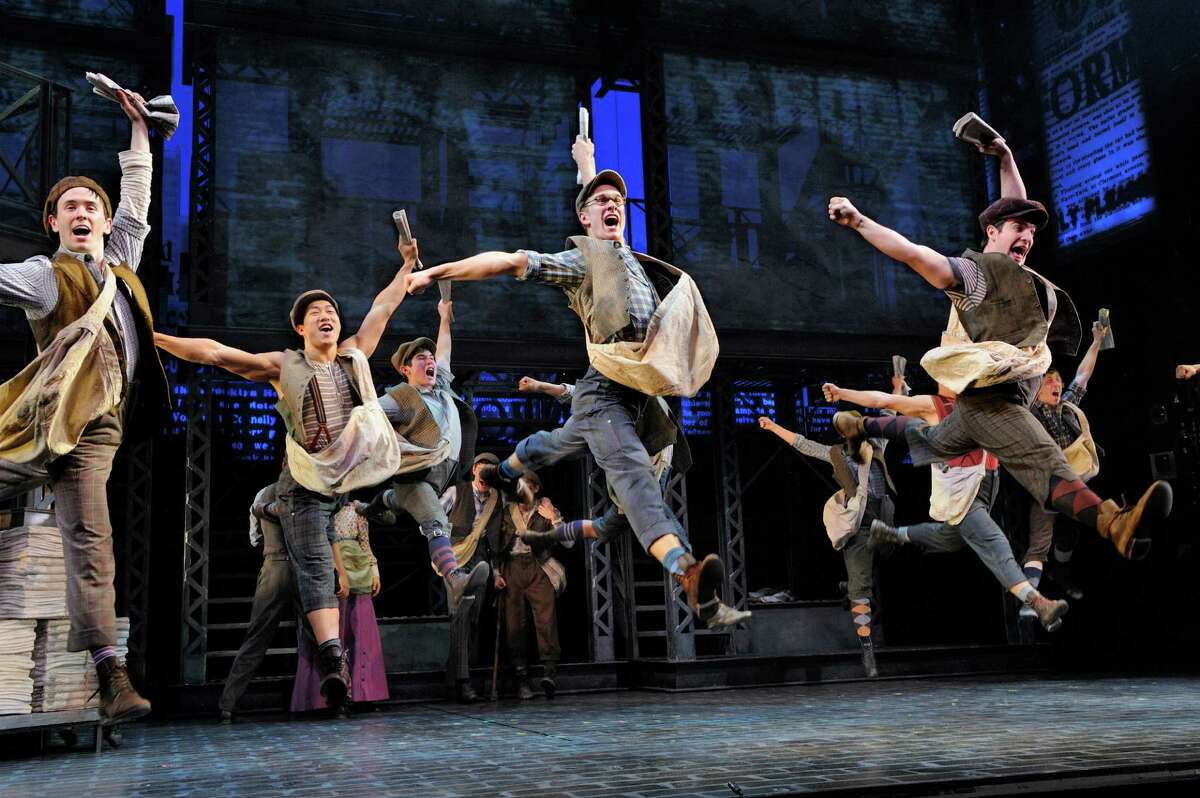 Energetic 'Newsies' delivers crowd-pleasing spectacle