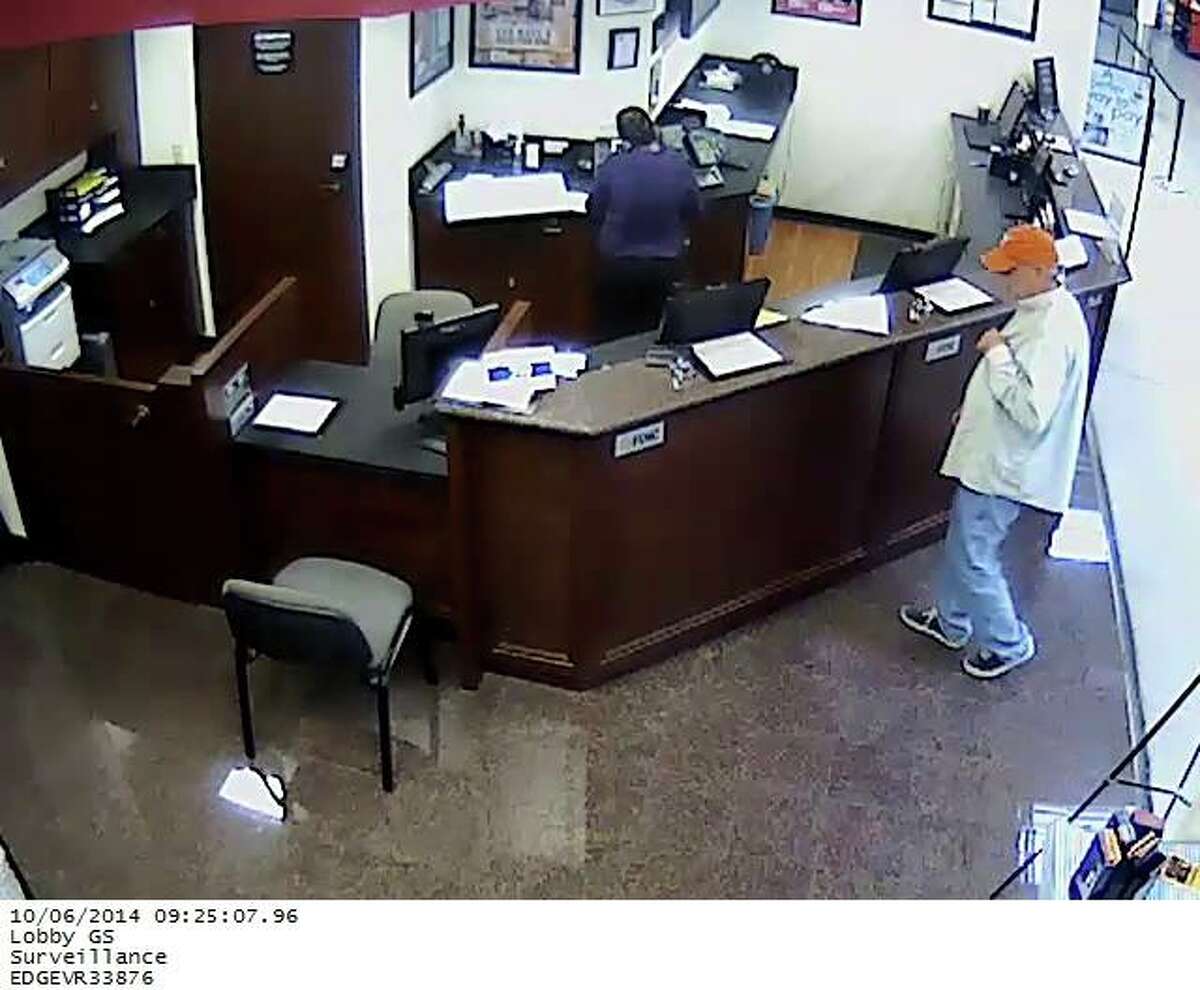 Serial bank robber in 50s suspected in Central Texas