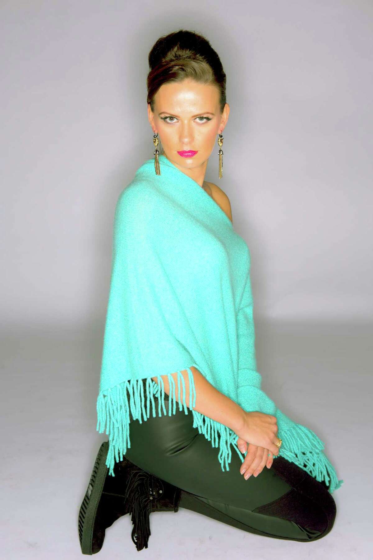 Fringe swings into fall fashion
