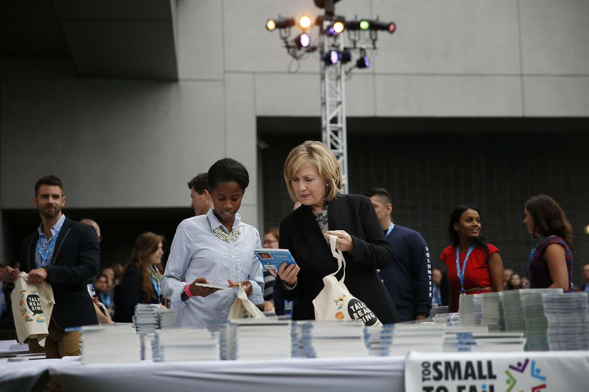 Hillary Clinton: Social media creating 'hurdles’ to higher office