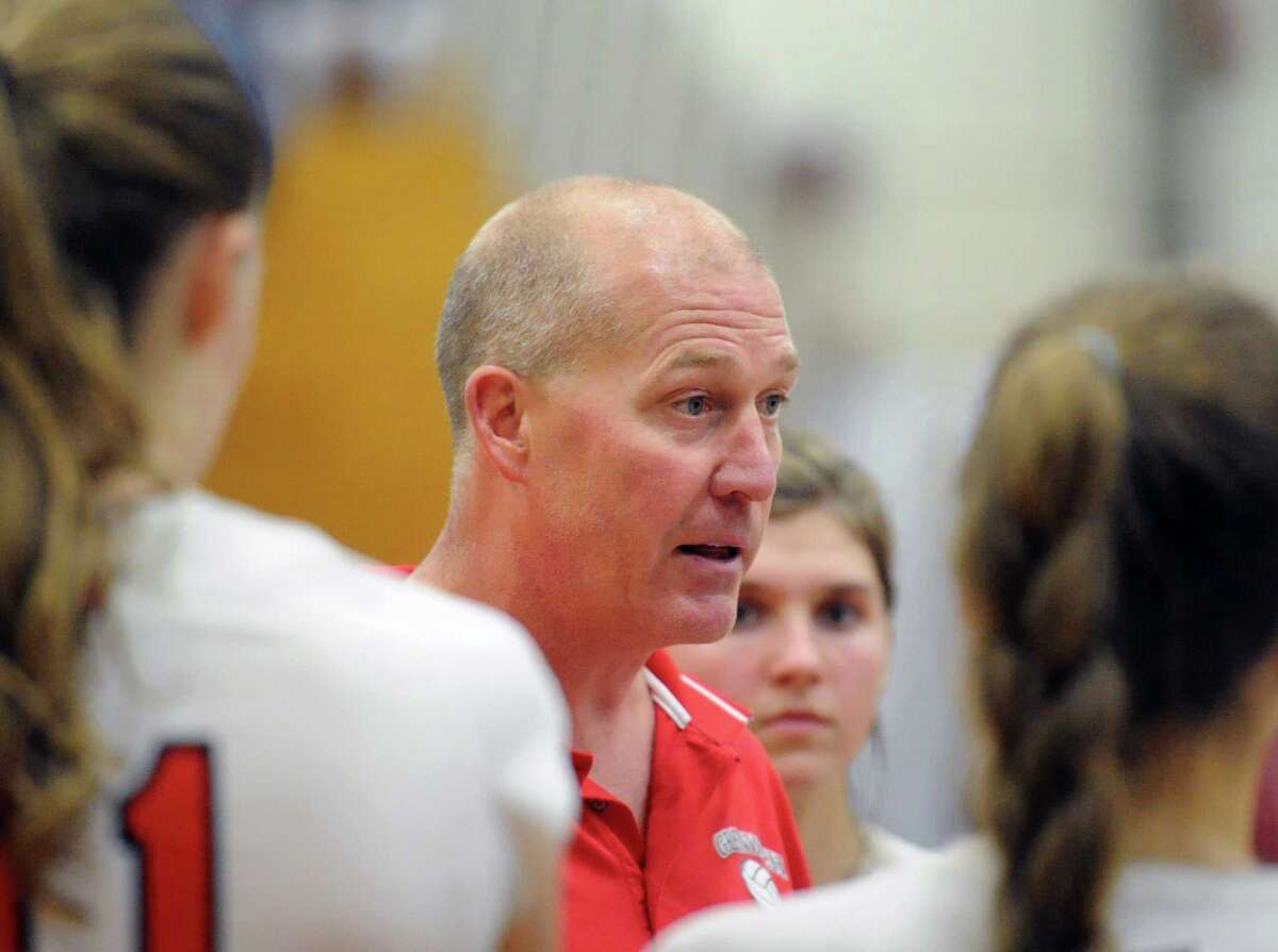 Darien volleyball team downs Greenwich, remains undefeated