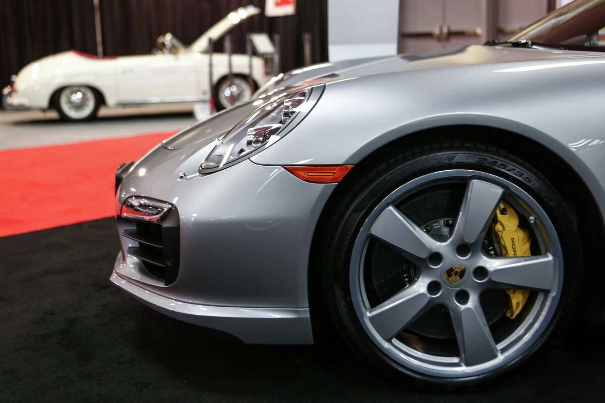 Seattle Auto Show full of eye candy, gizmos