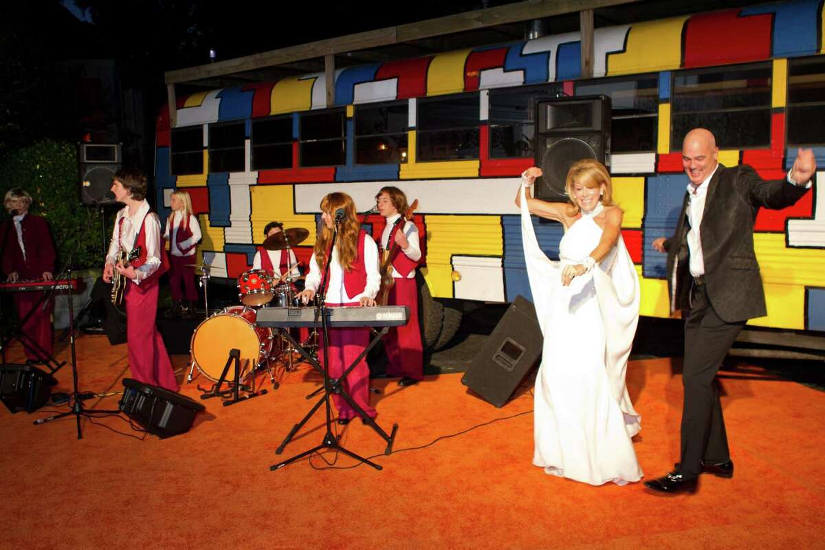 5 unforgettable charity ball themes
