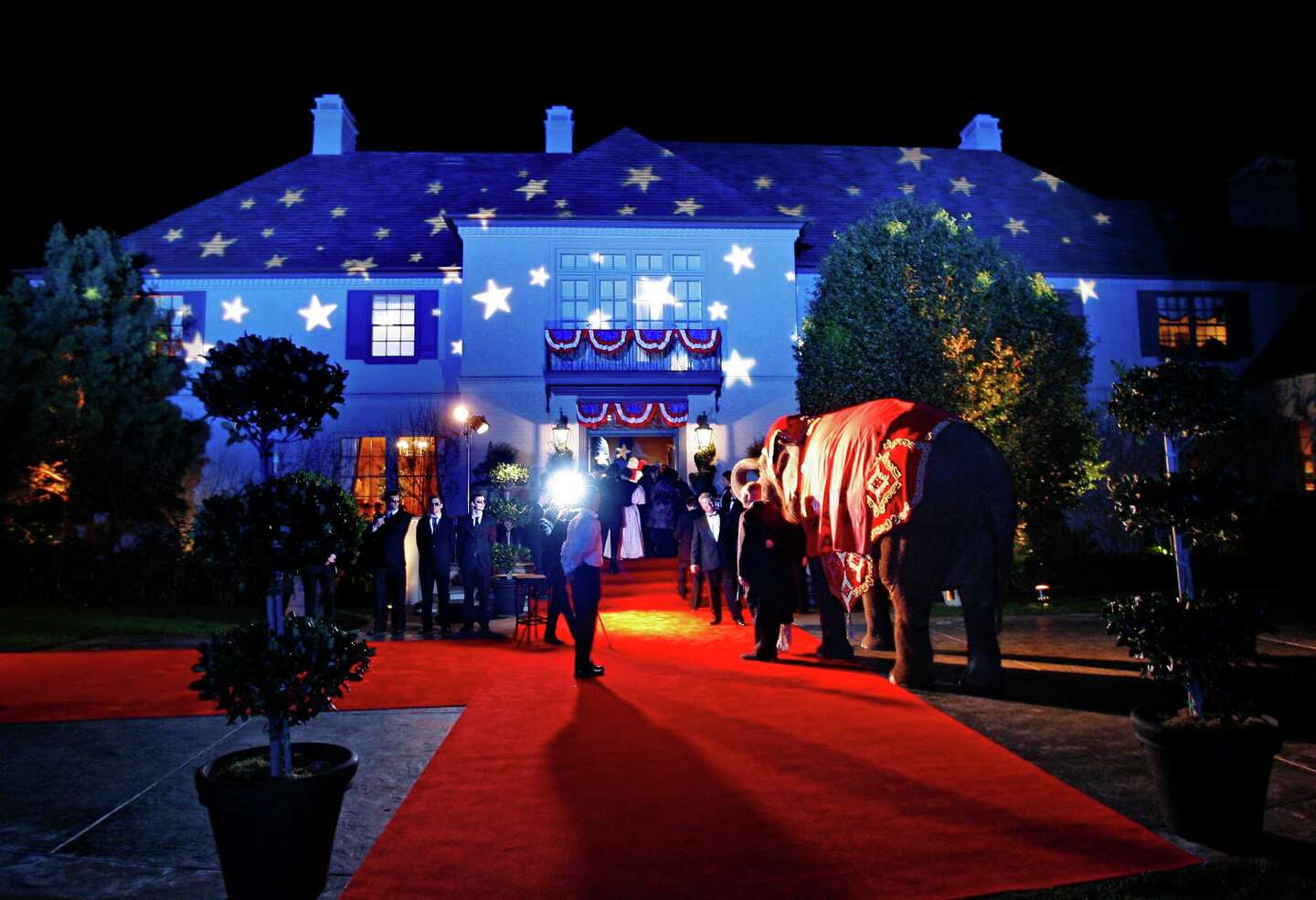 5 unforgettable charity ball themes
