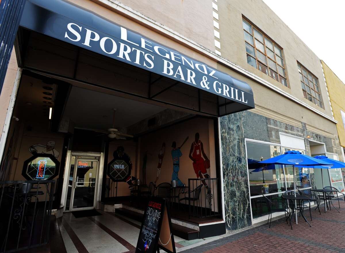 Best Beaumont bars to watch March Madness