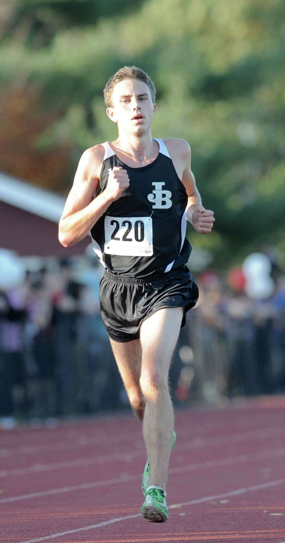 Rising Wave: New Milford boys reclaim SWC cross country crown
