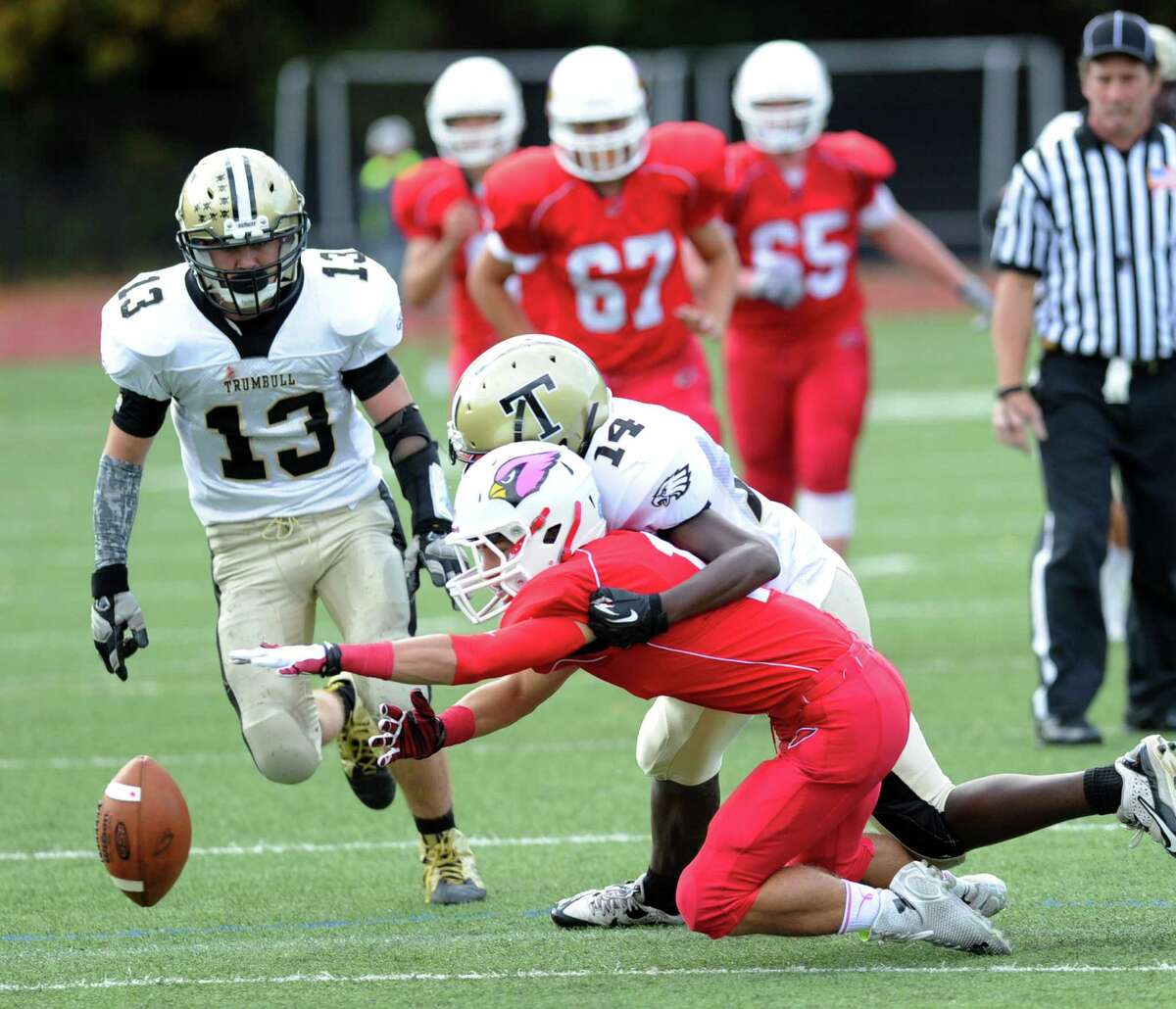 Greenwich rolls past Trumbull