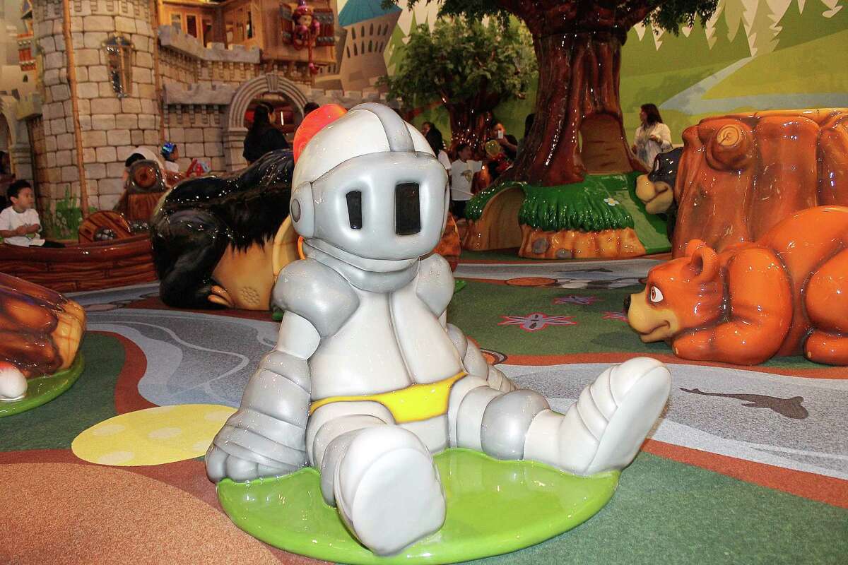 Memorial City Mall opens new three-level playground