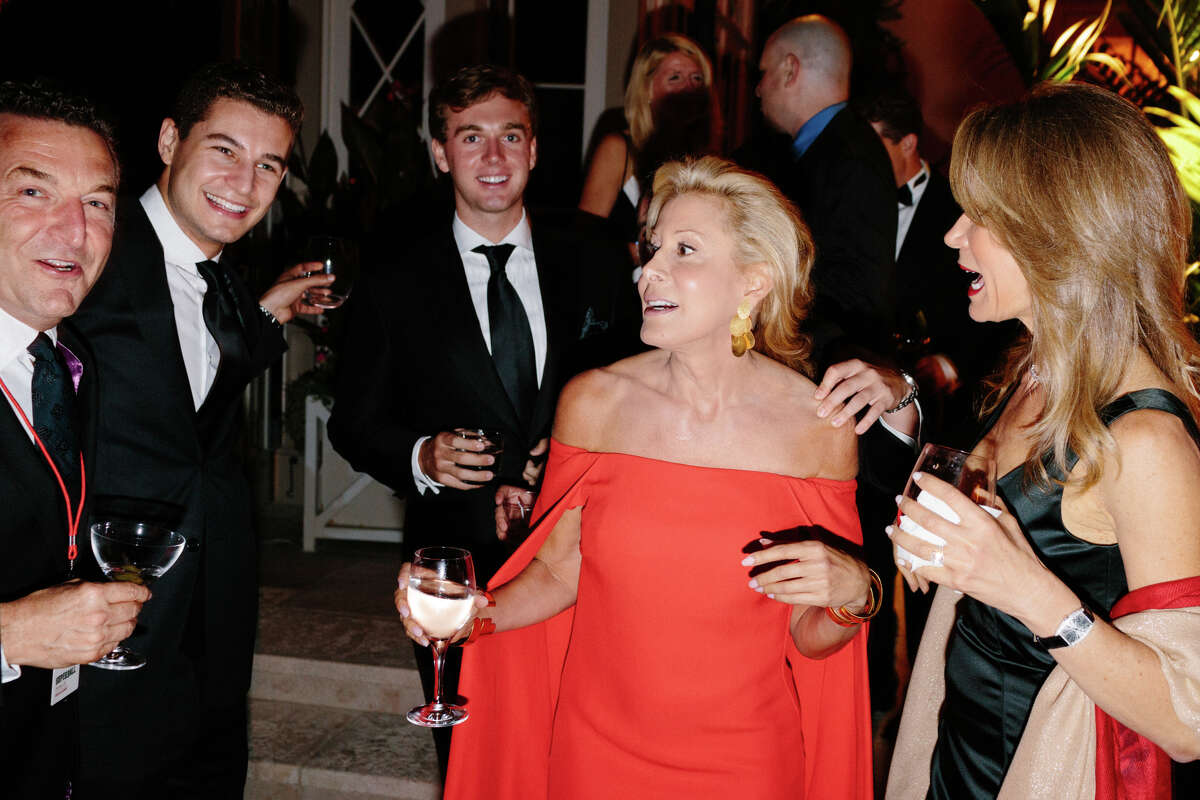 Philanthropist Jillian Manus’ parties are the toast of Silicon Valley