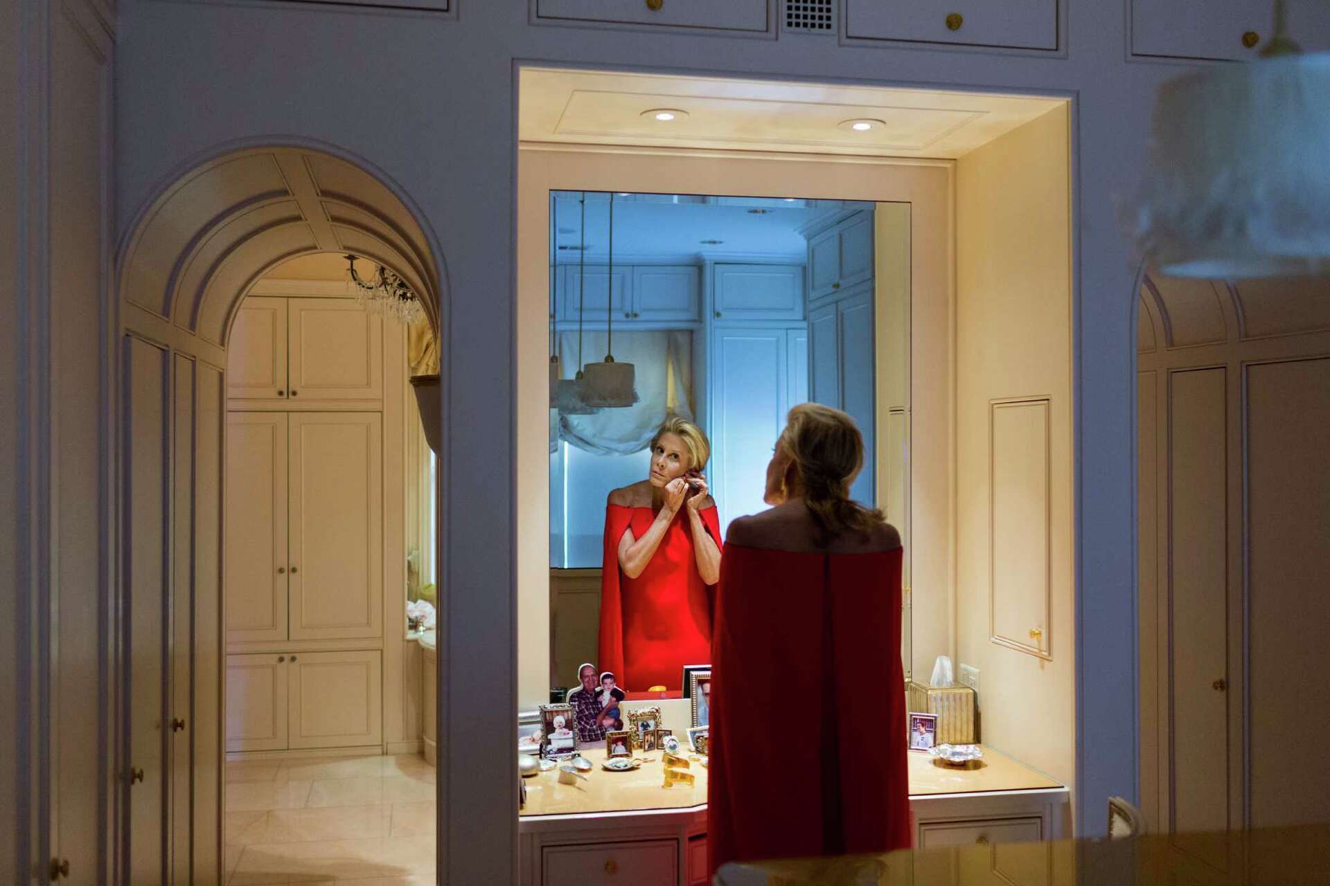 Philanthropist Jillian Manus’ parties are the toast of Silicon Valley