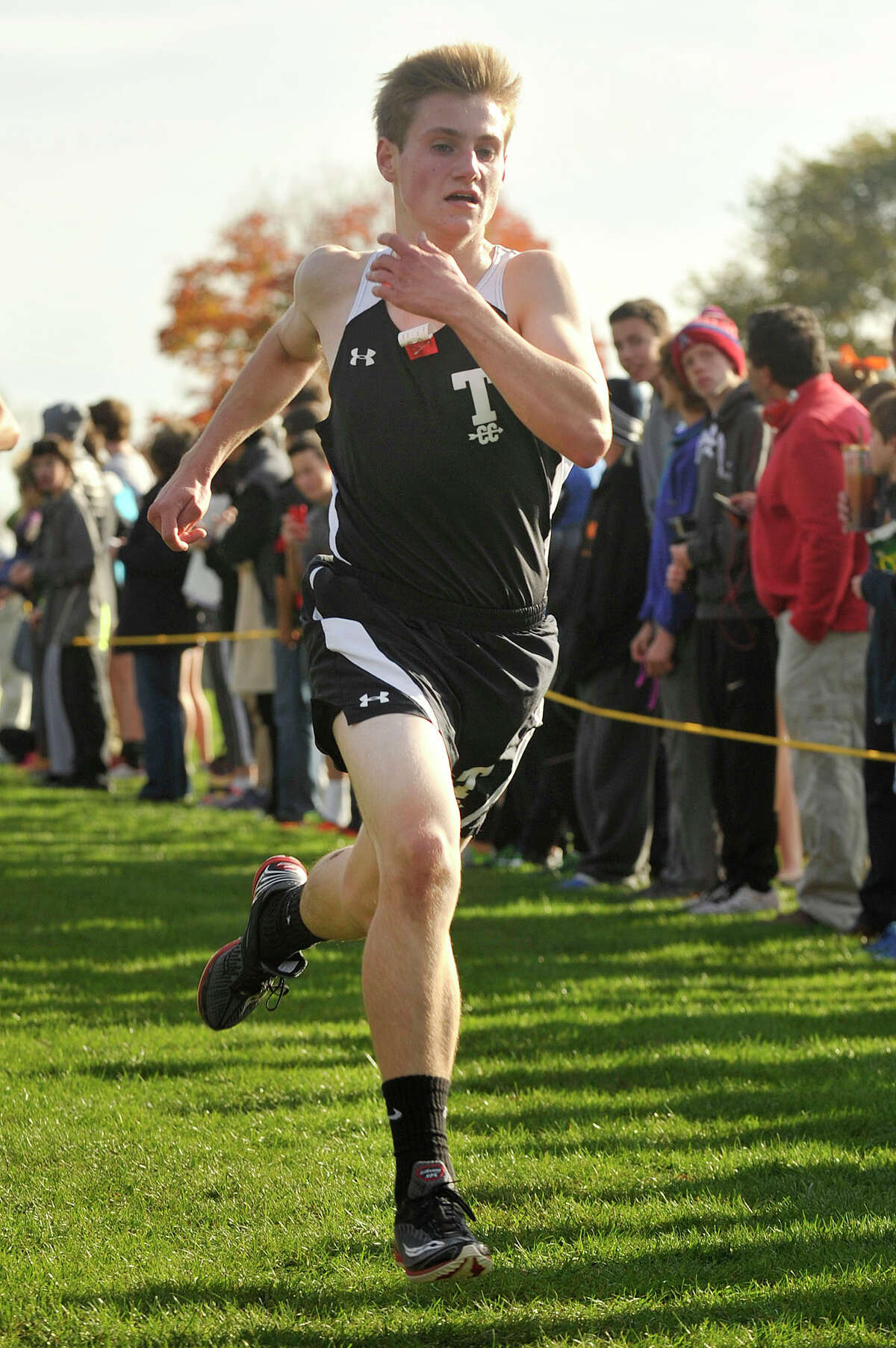 Fairfield Warde fifth, Ludlowe eighth at FCIAC boys cross country meet