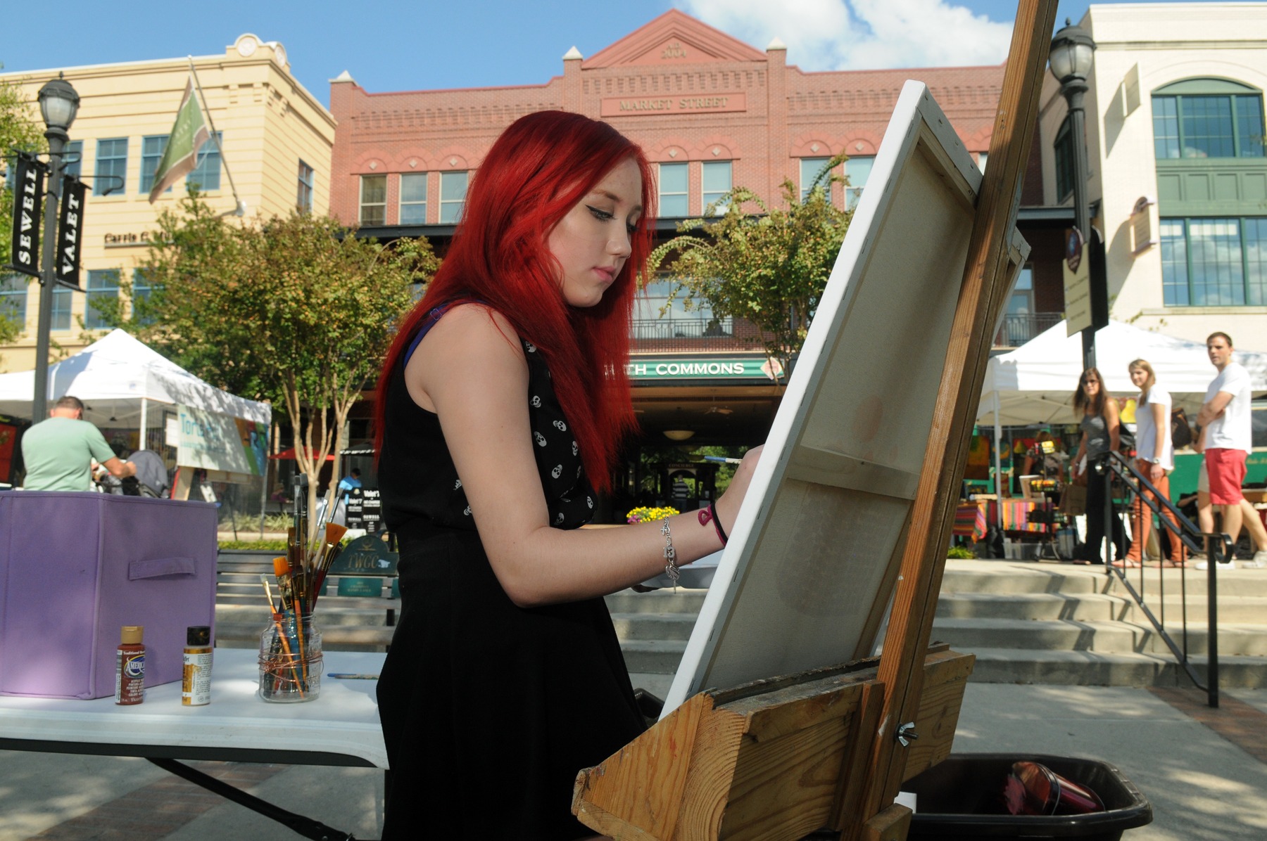 Woodlands group works to promote local artists