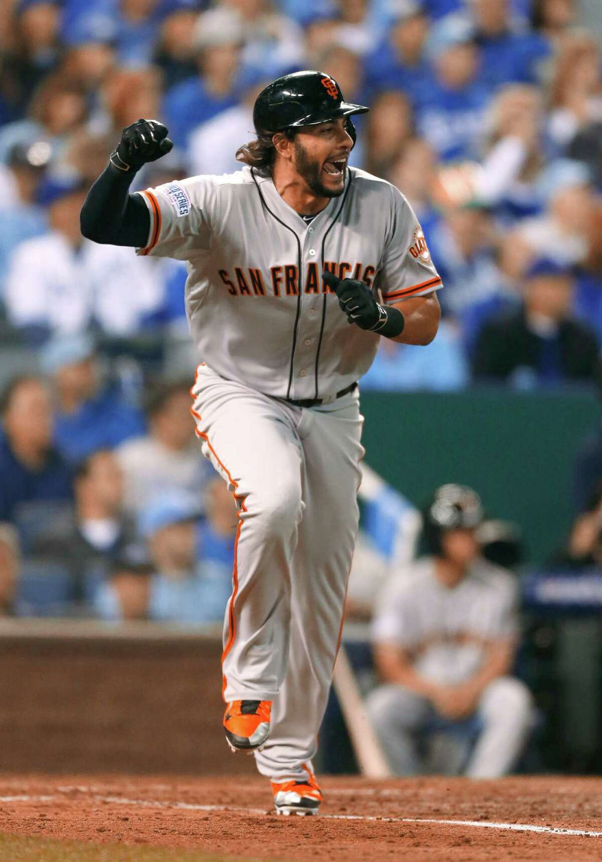 Giants deliver a royal drubbing to start World Series