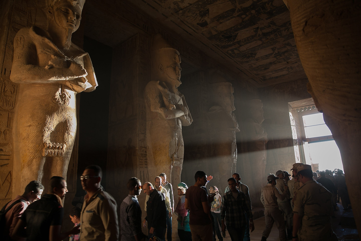 Photos: Sun 'rises' on Ramesses II statue in Egypt