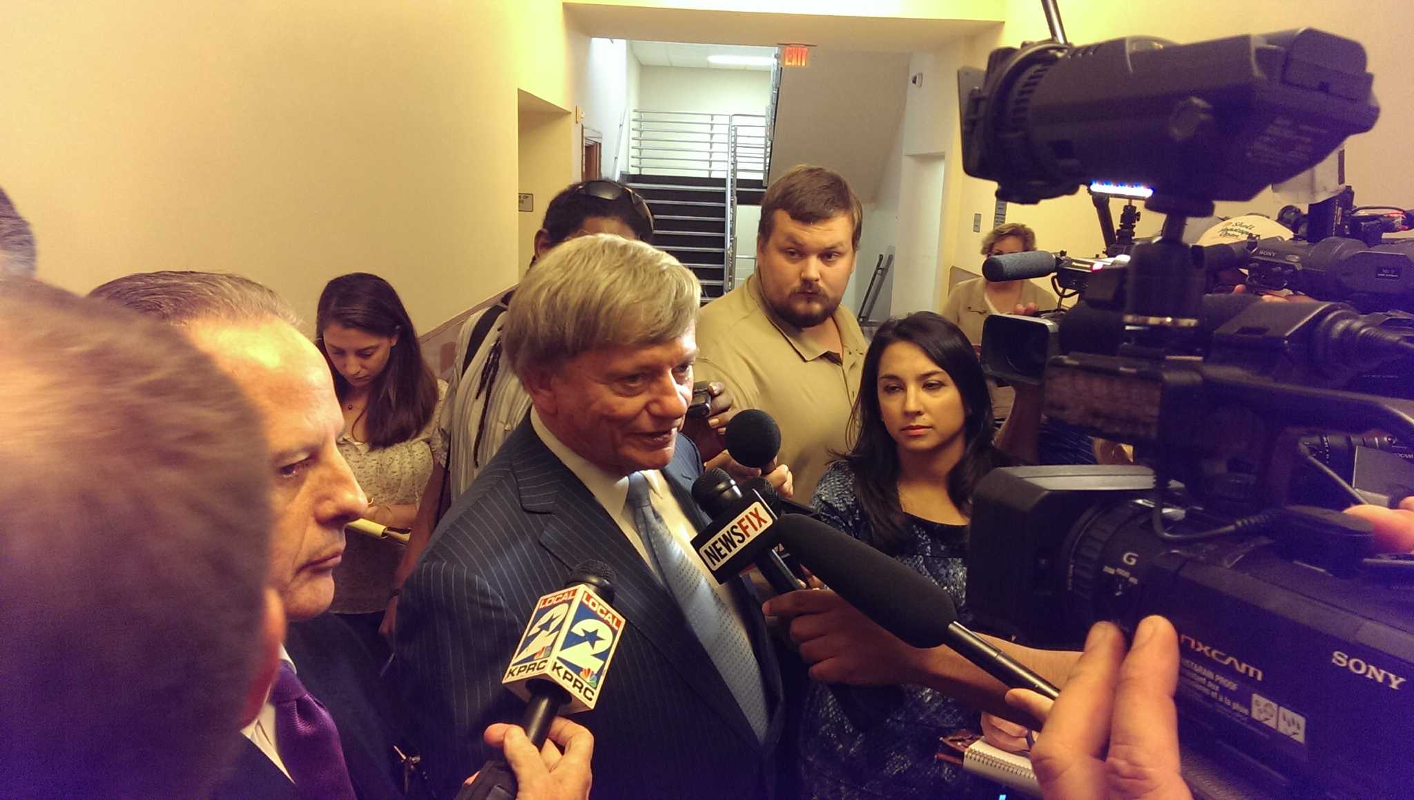 Judge in Adrian Peterson child abuse case will remain