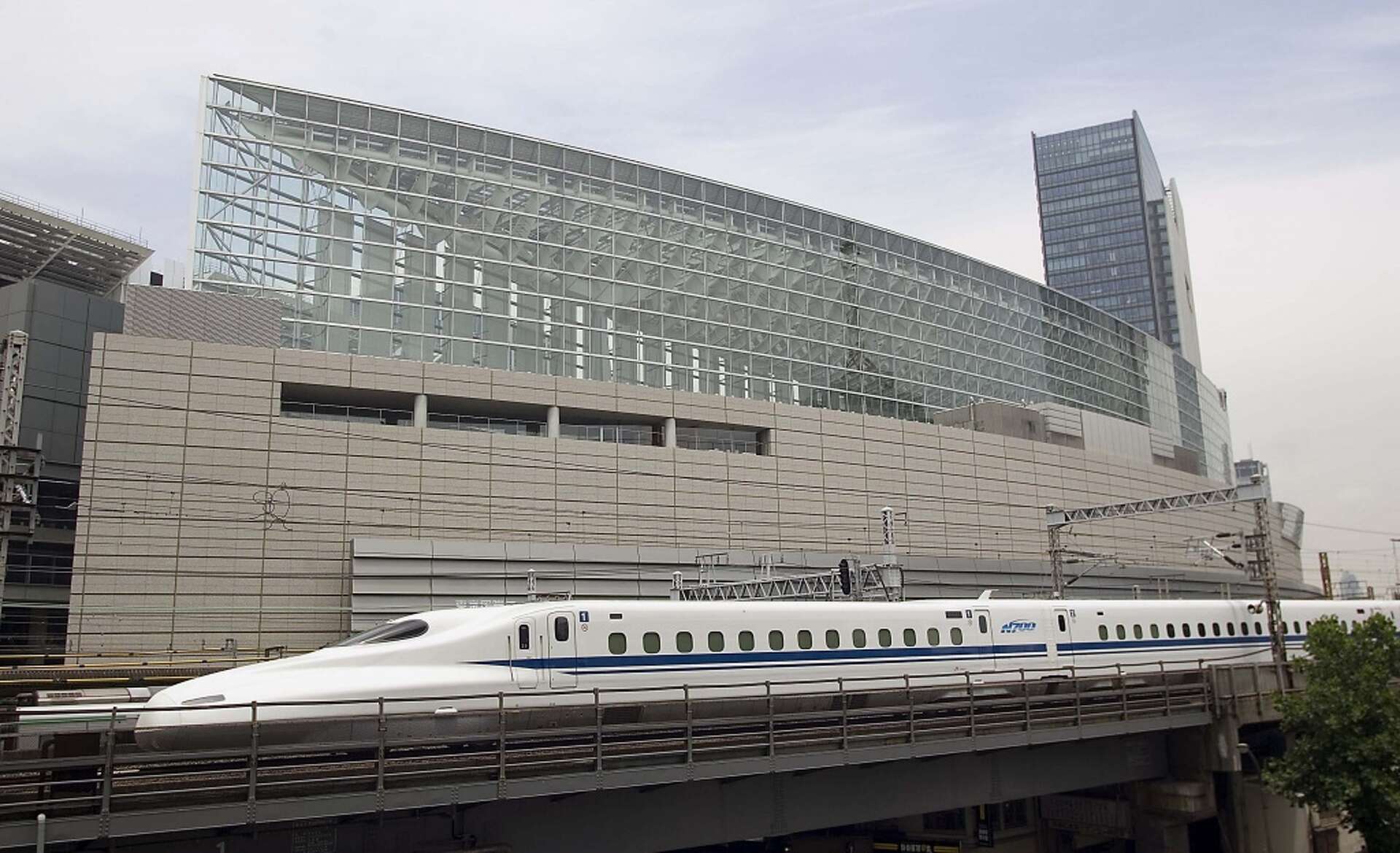 Houston-Dallas high-speed rail idea barrels on, but obstacles remain