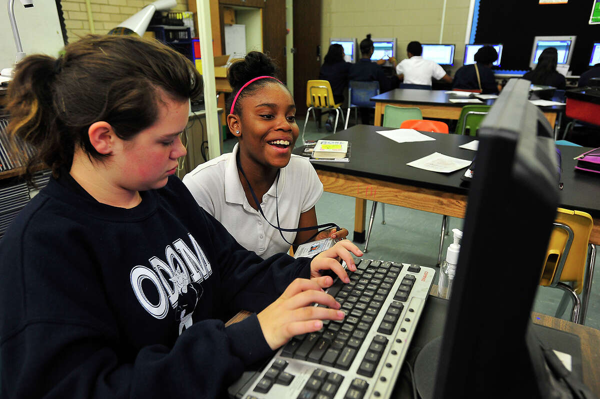 Best Buy donates $25K to Odom Academy