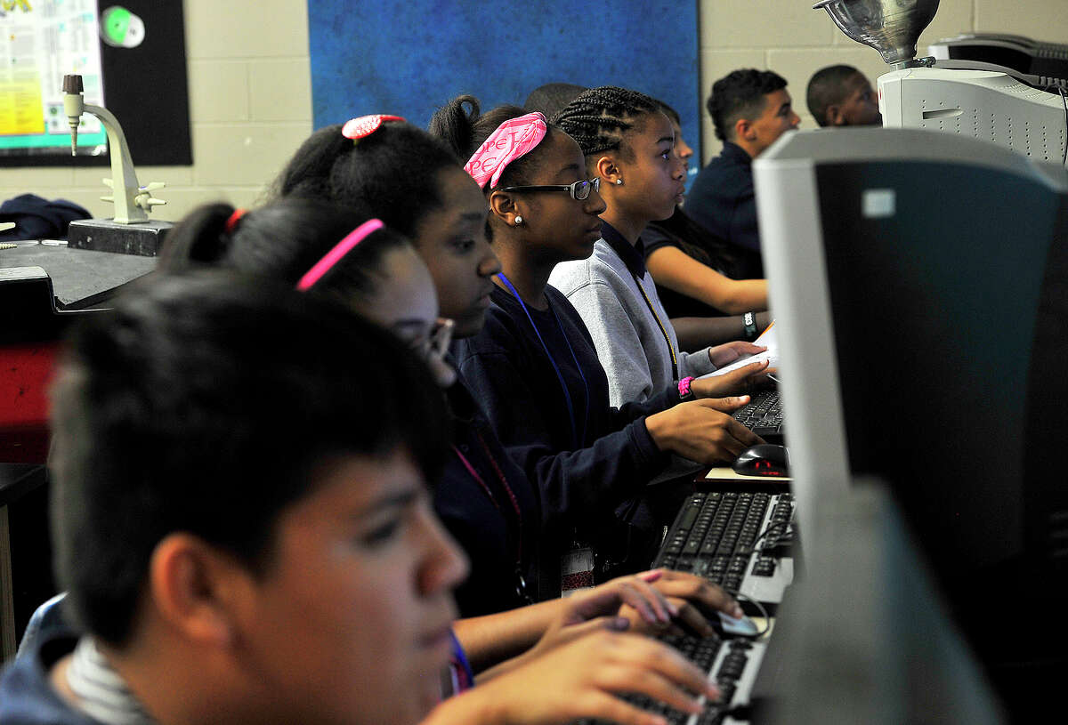 Best Buy donates $25K to Odom Academy