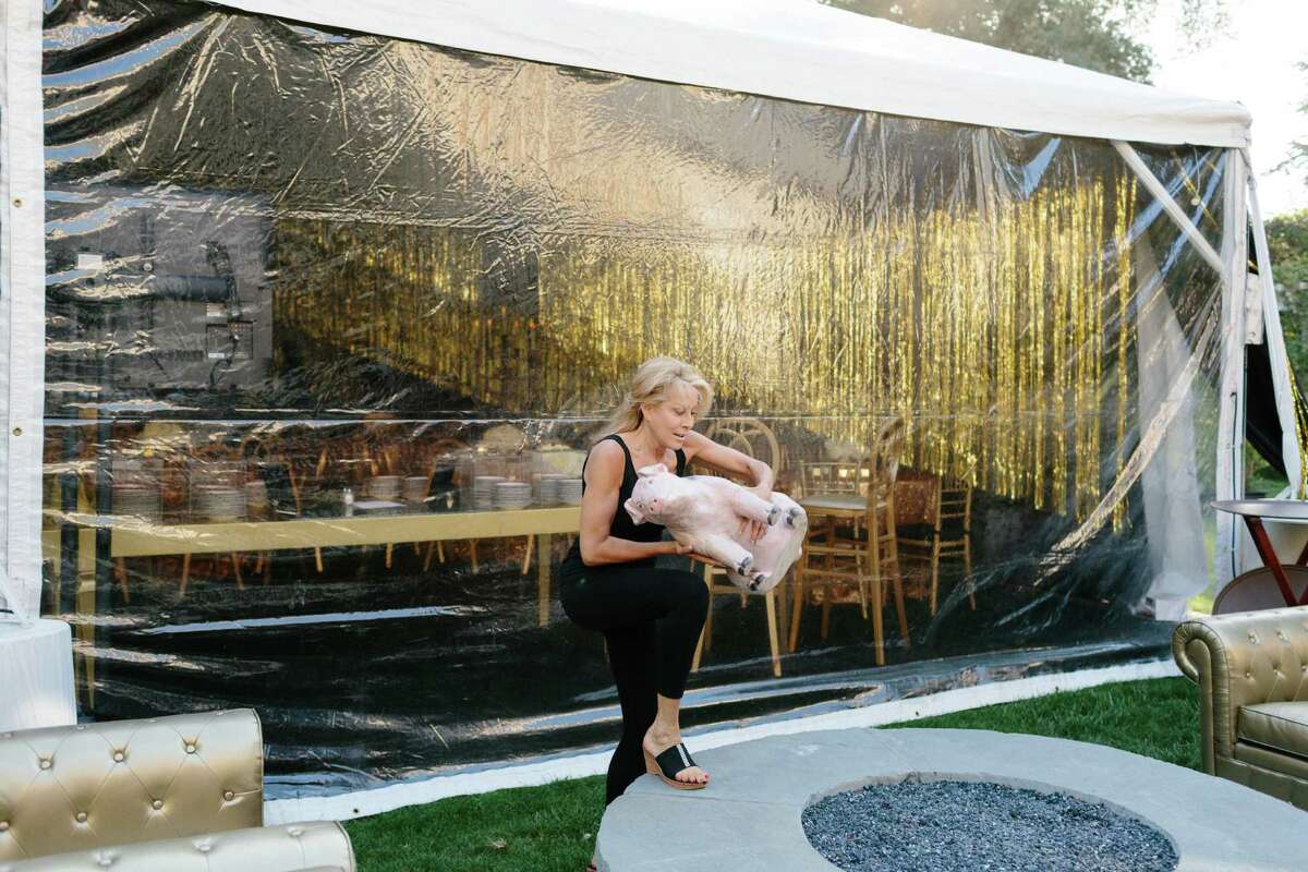 Philanthropist Jillian Manus’ parties are the toast of Silicon Valley